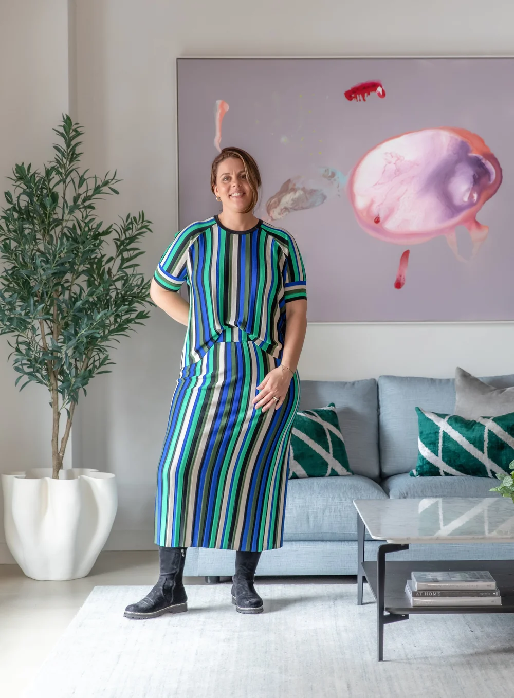Inside Sam Iurada’s Fluid & Captivating Abstract Paintings — Hunter & Folk