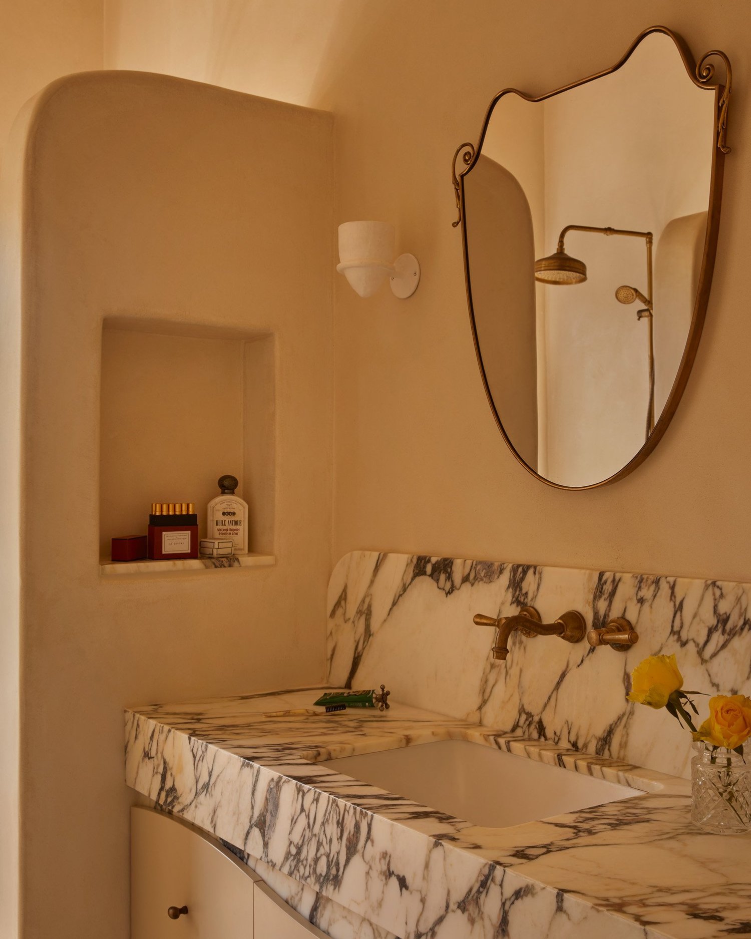 Villa des Fleurs by CLO Studios — Hunter & Folk