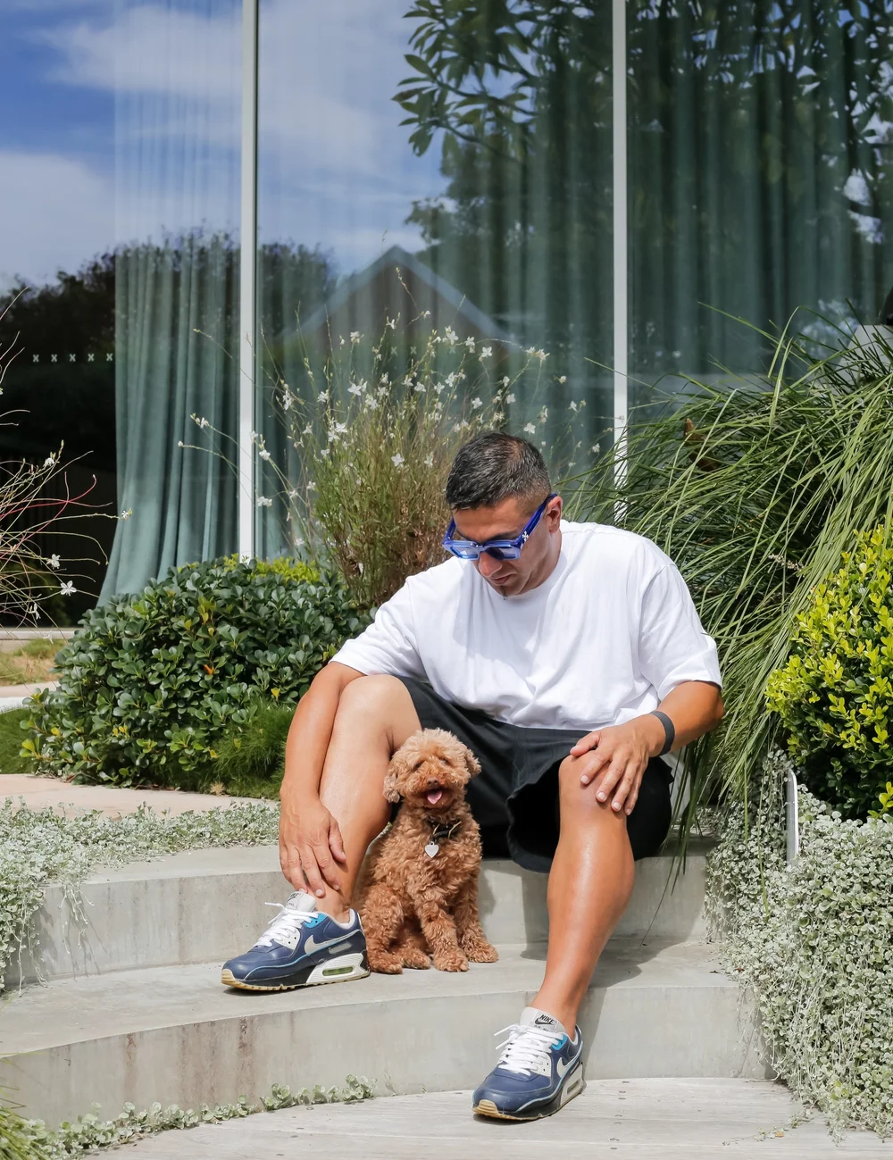 A Luminous, Layered & Functional Courtyard by Mike Cass Creative ...