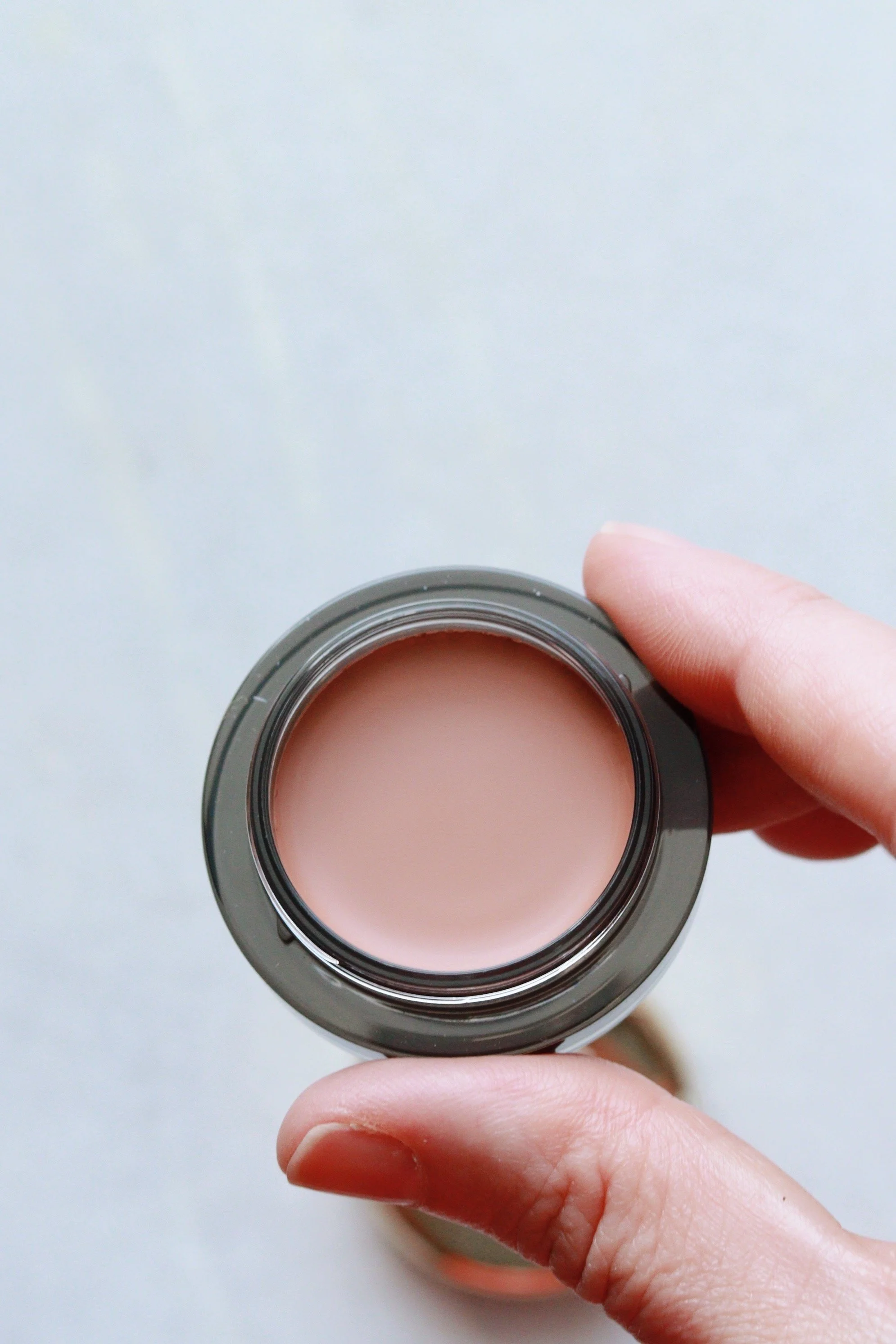 My Honest Review of the Merit Solo Shadow Matte Eye Color