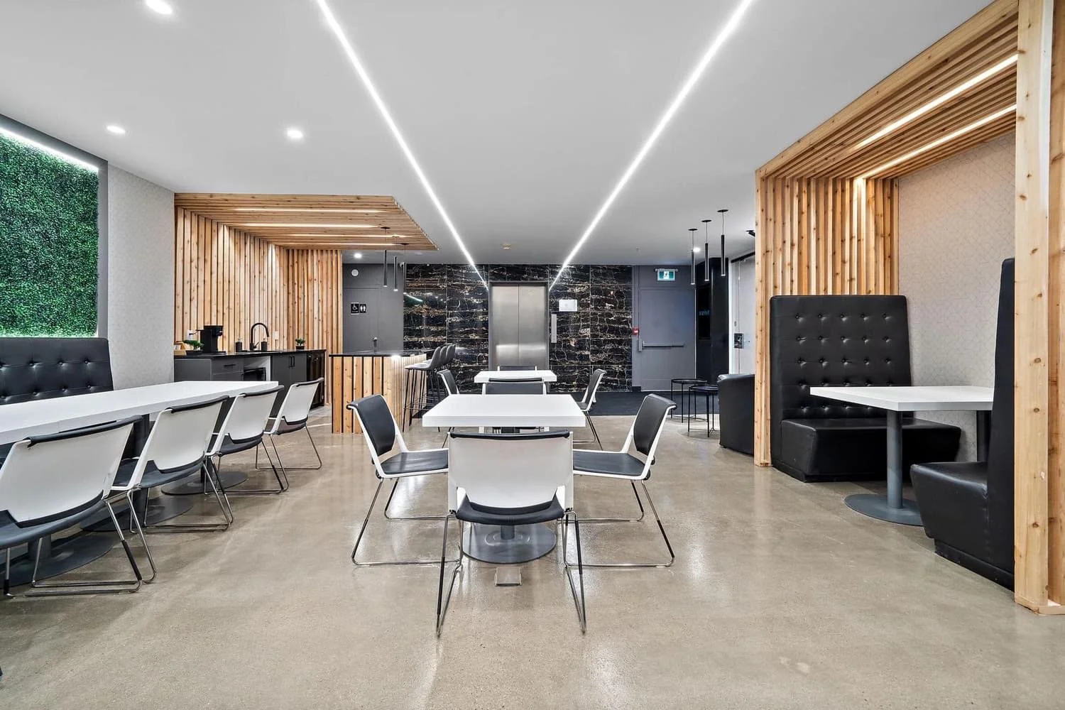 LOCATION — STUDIO 001