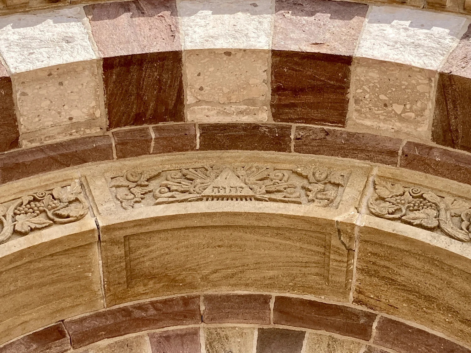 Tour Guide — Garrett Peck