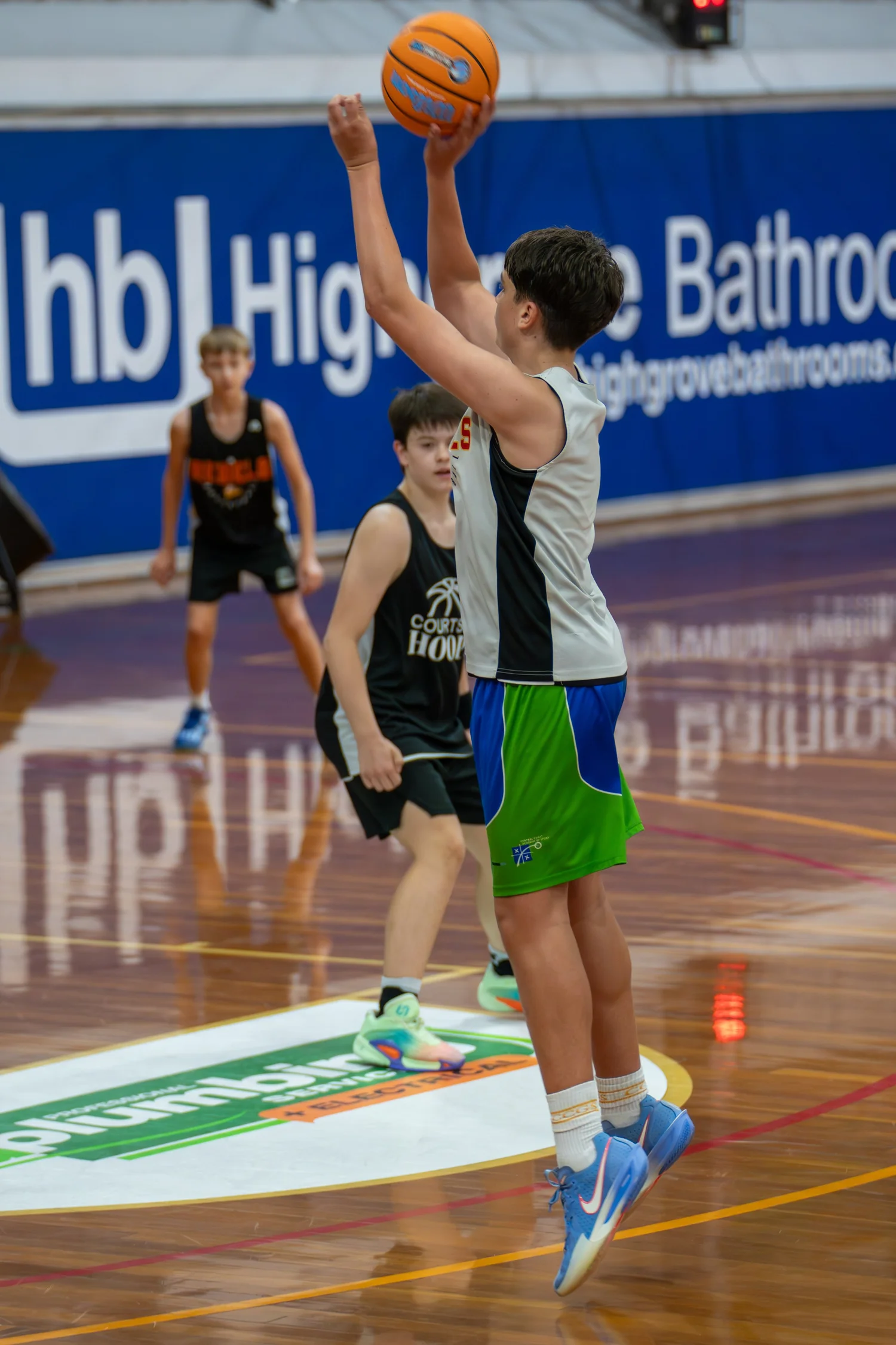 COURTSIDE HOOPS — Store
