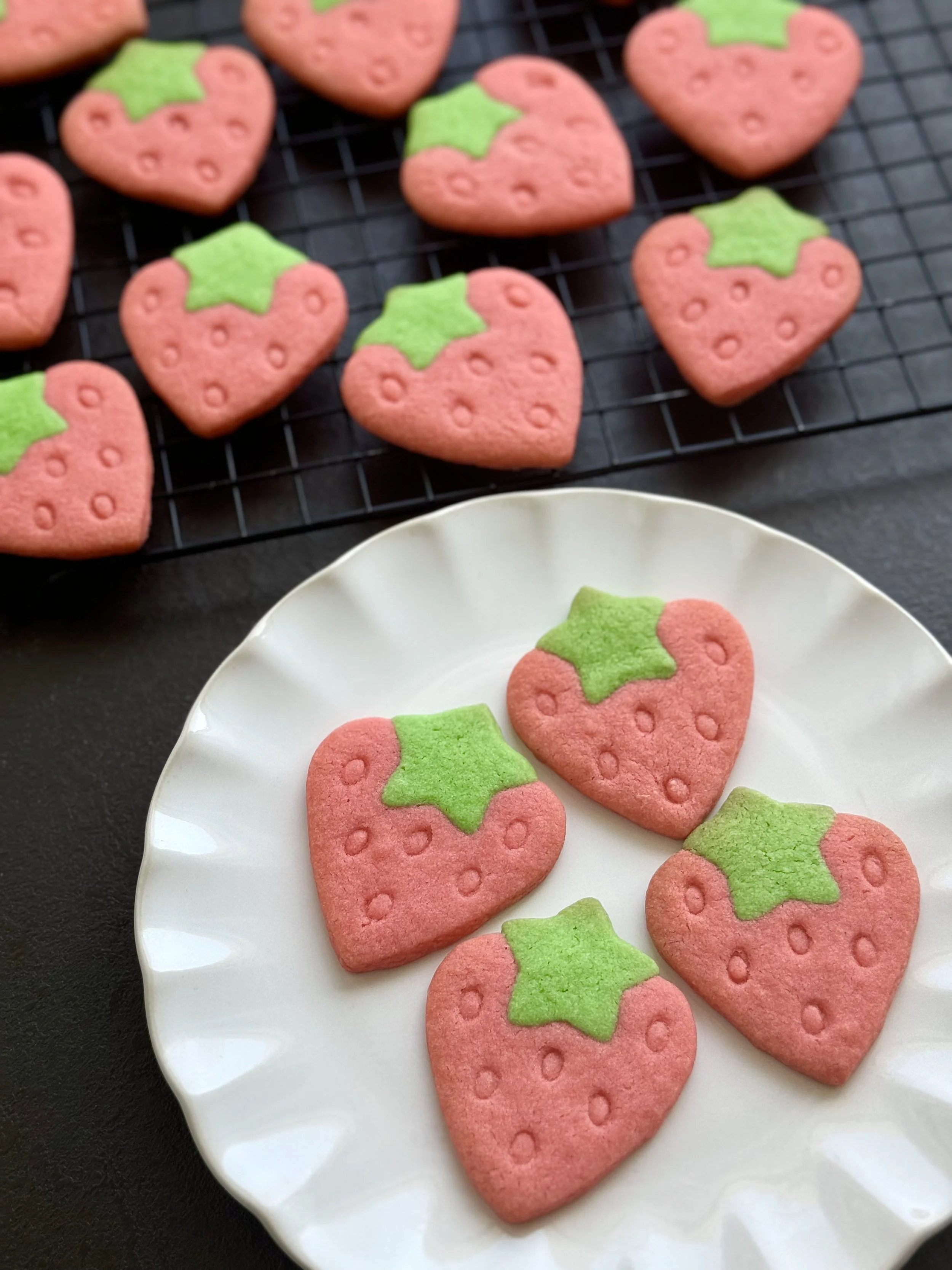 Strawberry Cookie — Oh Cakes Winnie