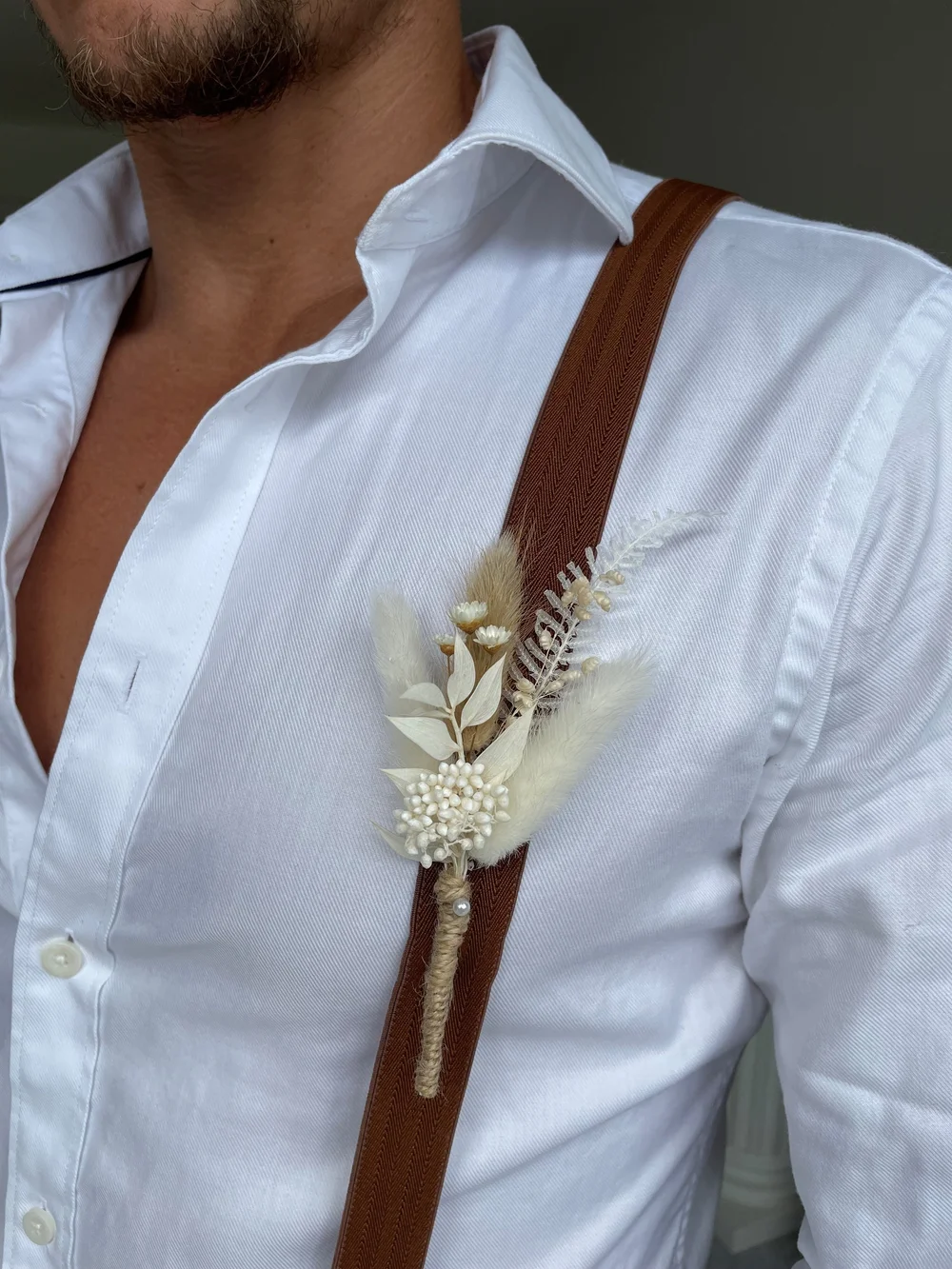 All White Buttonhole / Boutonniere — The Pampas Place UK