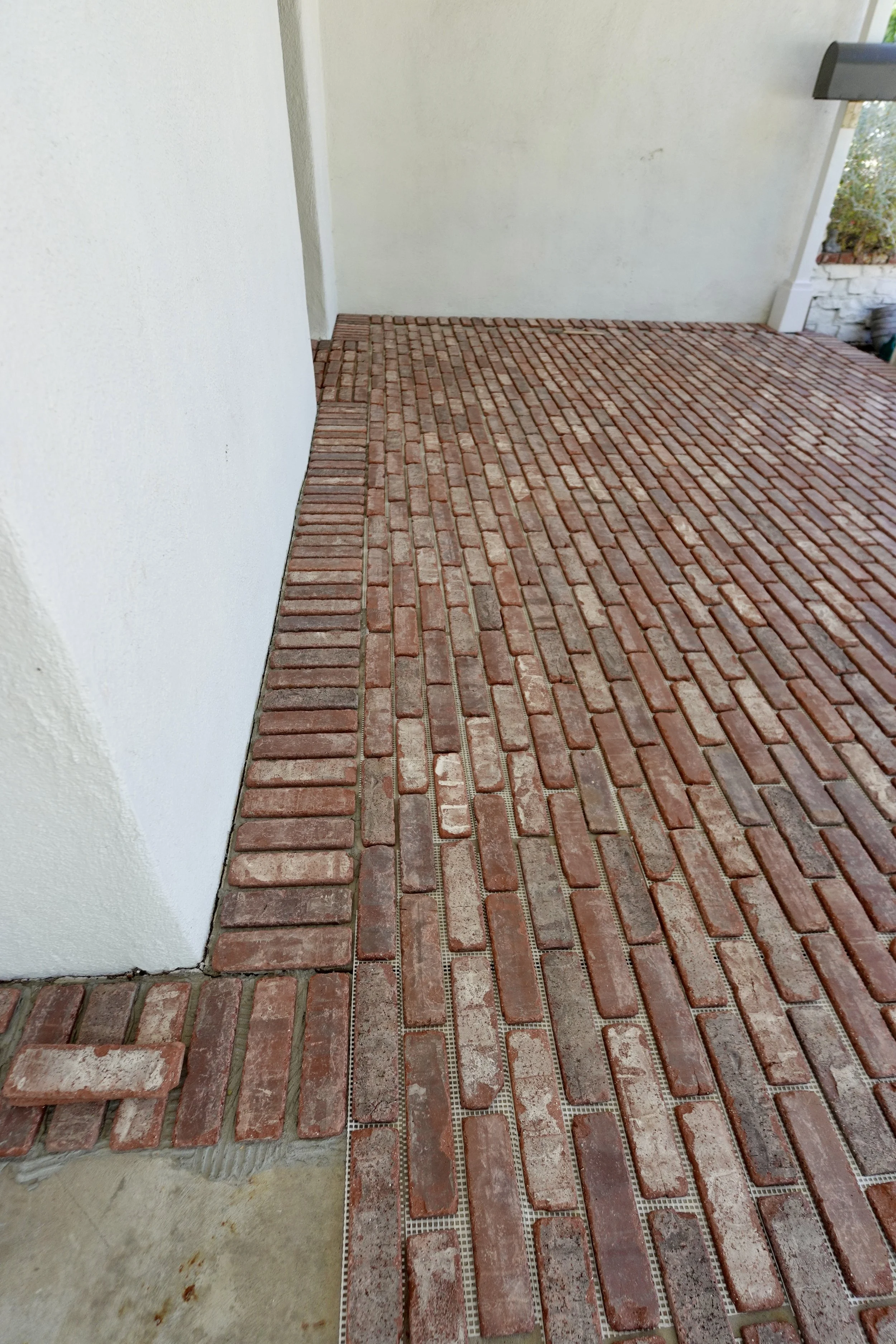 How To DIY Your Front Porch - Awesome Brick Makeover — The Simply ...