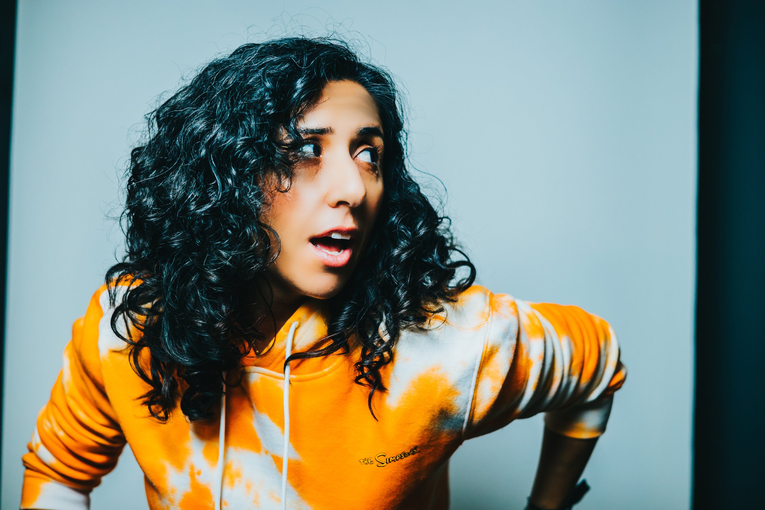 Tour — Anna Valenzuela