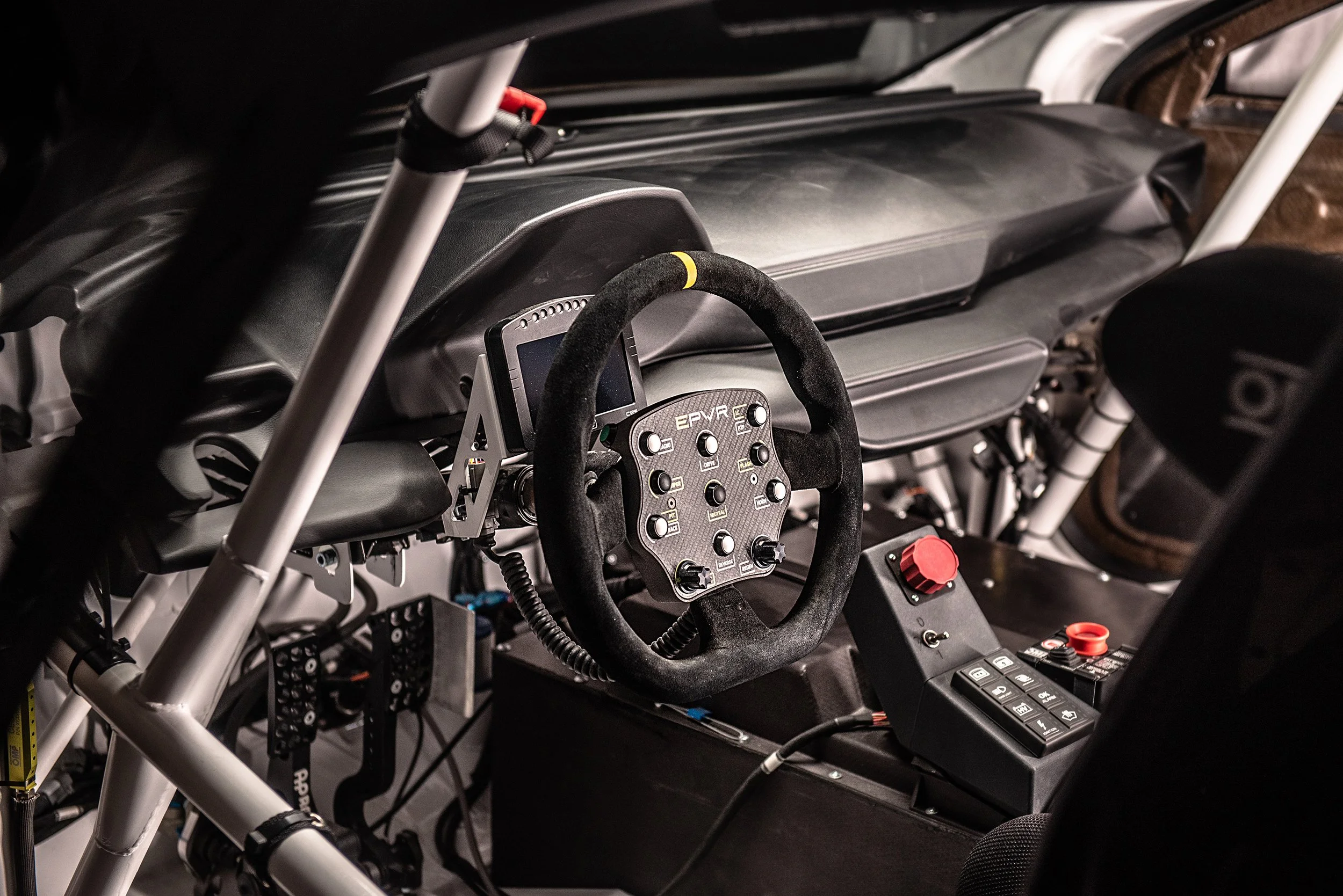 Första nya elektriska STCC-bilen avslöjad – Tesla Model 3 — STCC