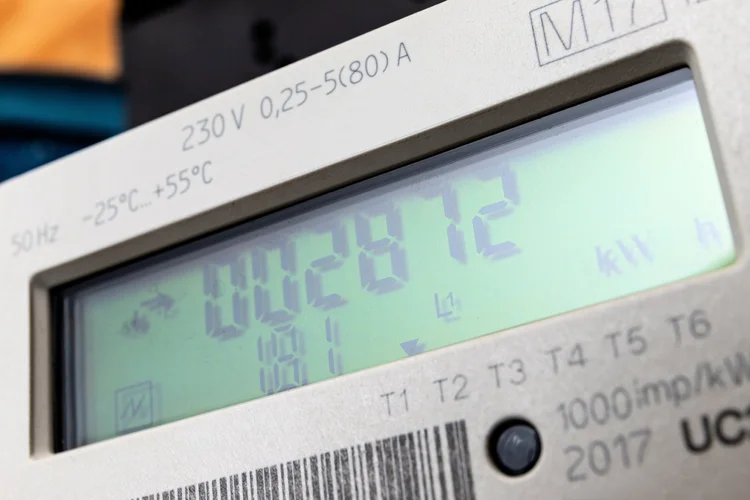 How to Read Your Gas & Electricity Meters — Entech Commercial