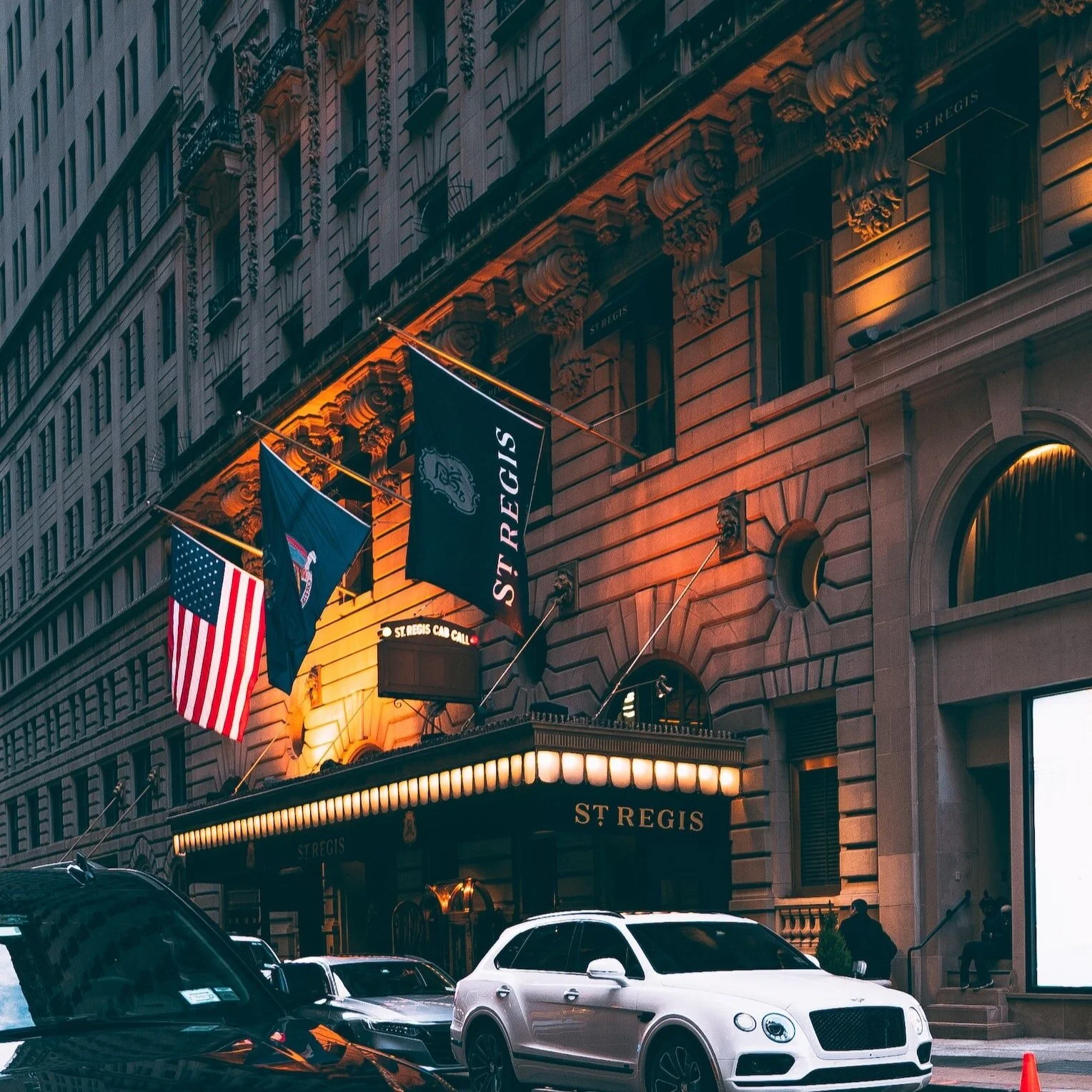 King Cole Bar's Iconic Status in NYC: Featured In The Devil Wears Prada