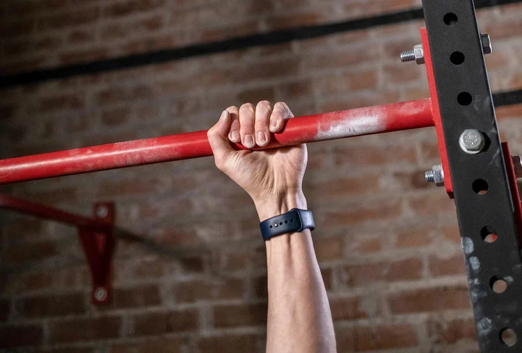 Can Dead Hangs Improve Your Posture? — Do It At Your Desk