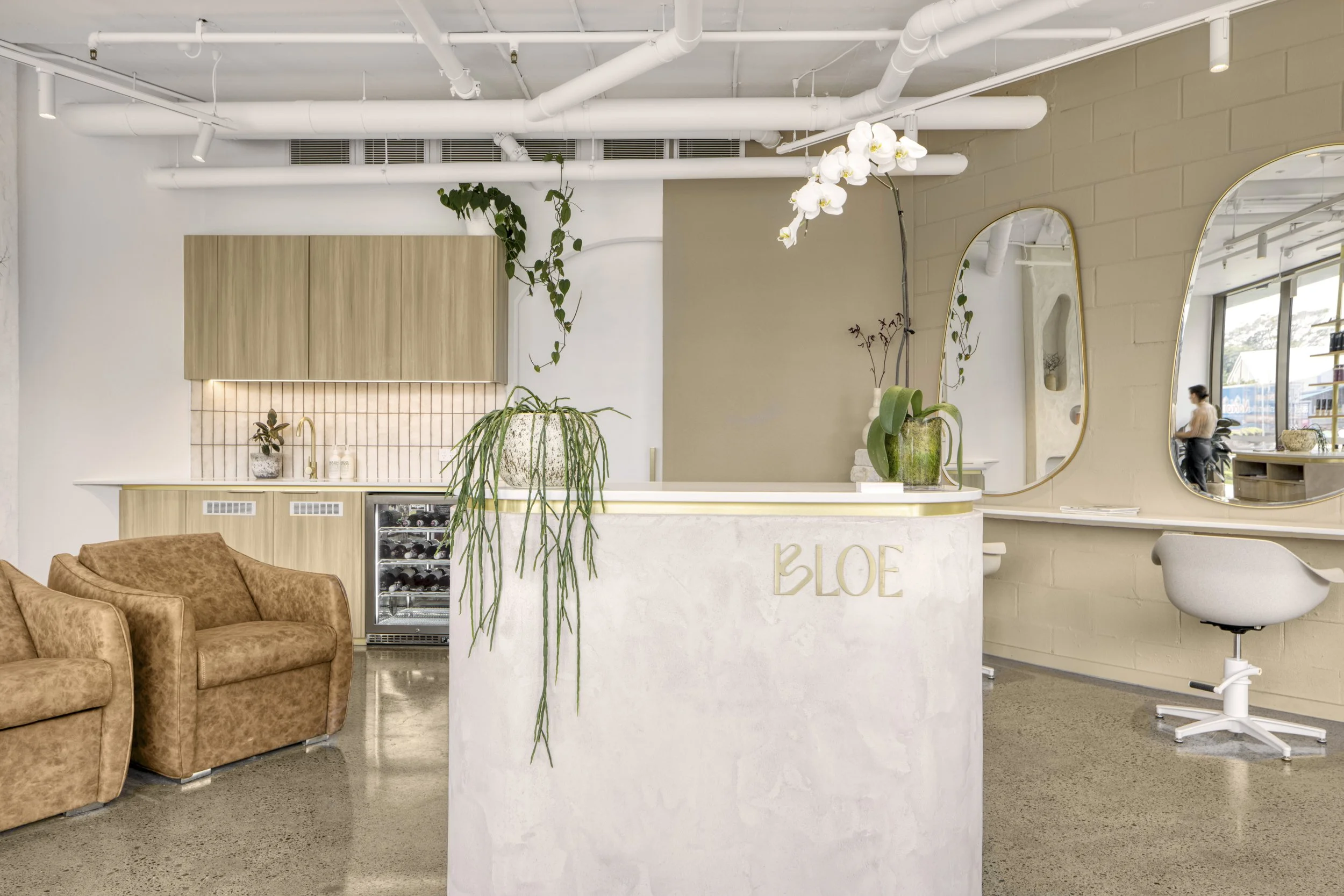 About — Bloe Salon