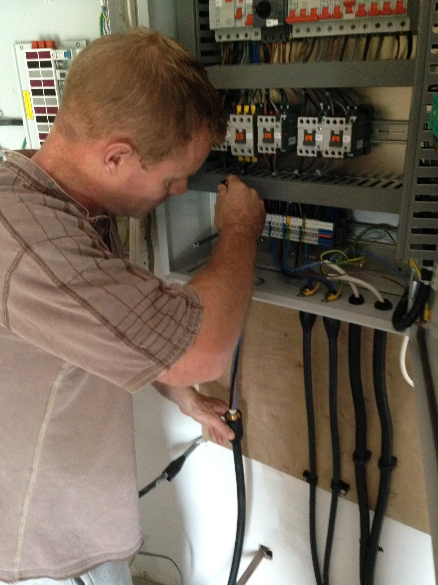 Peter Russell Electrical