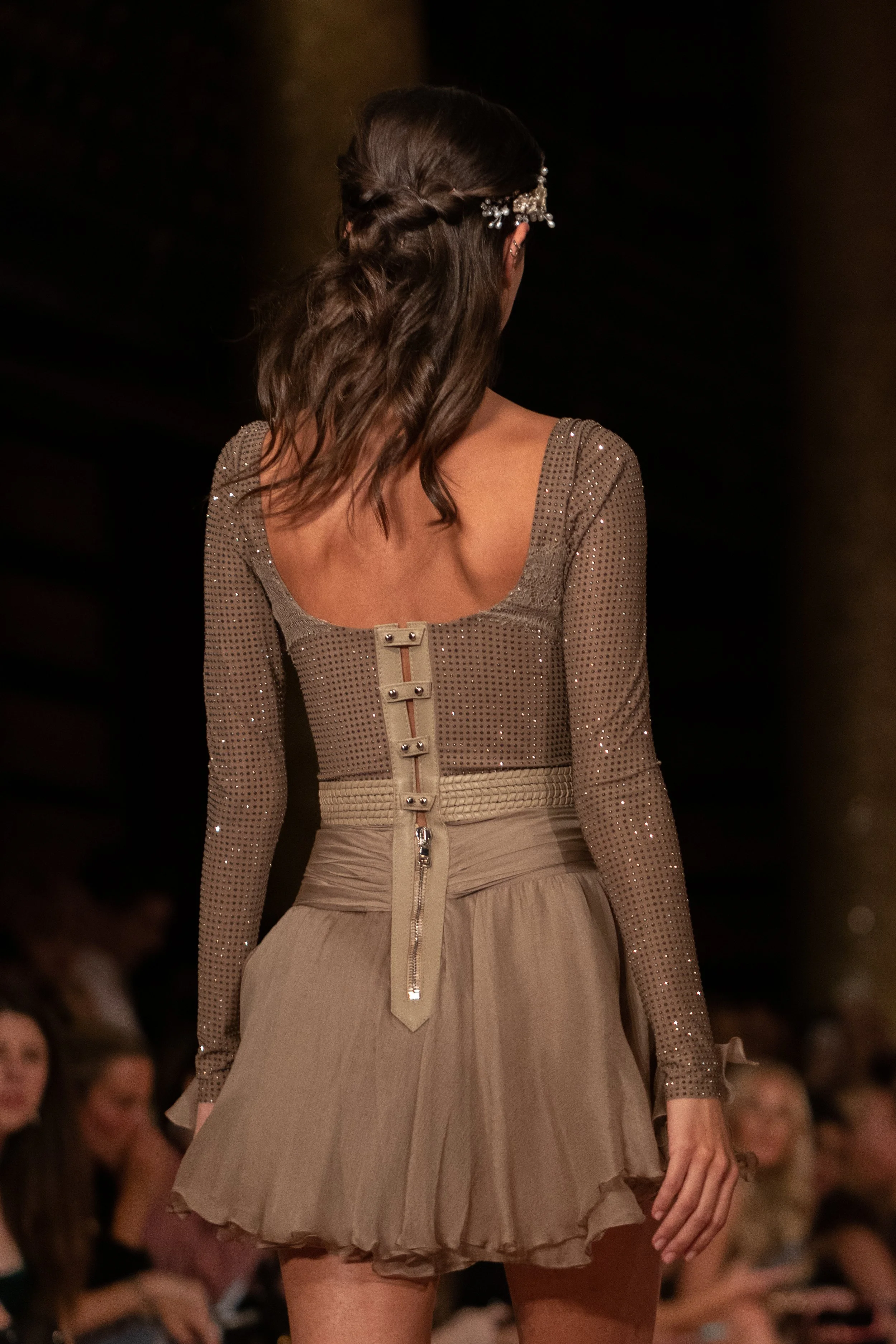 Aadnevik Spring-Summer 2025: A Glamorous Display of Femininity at ...