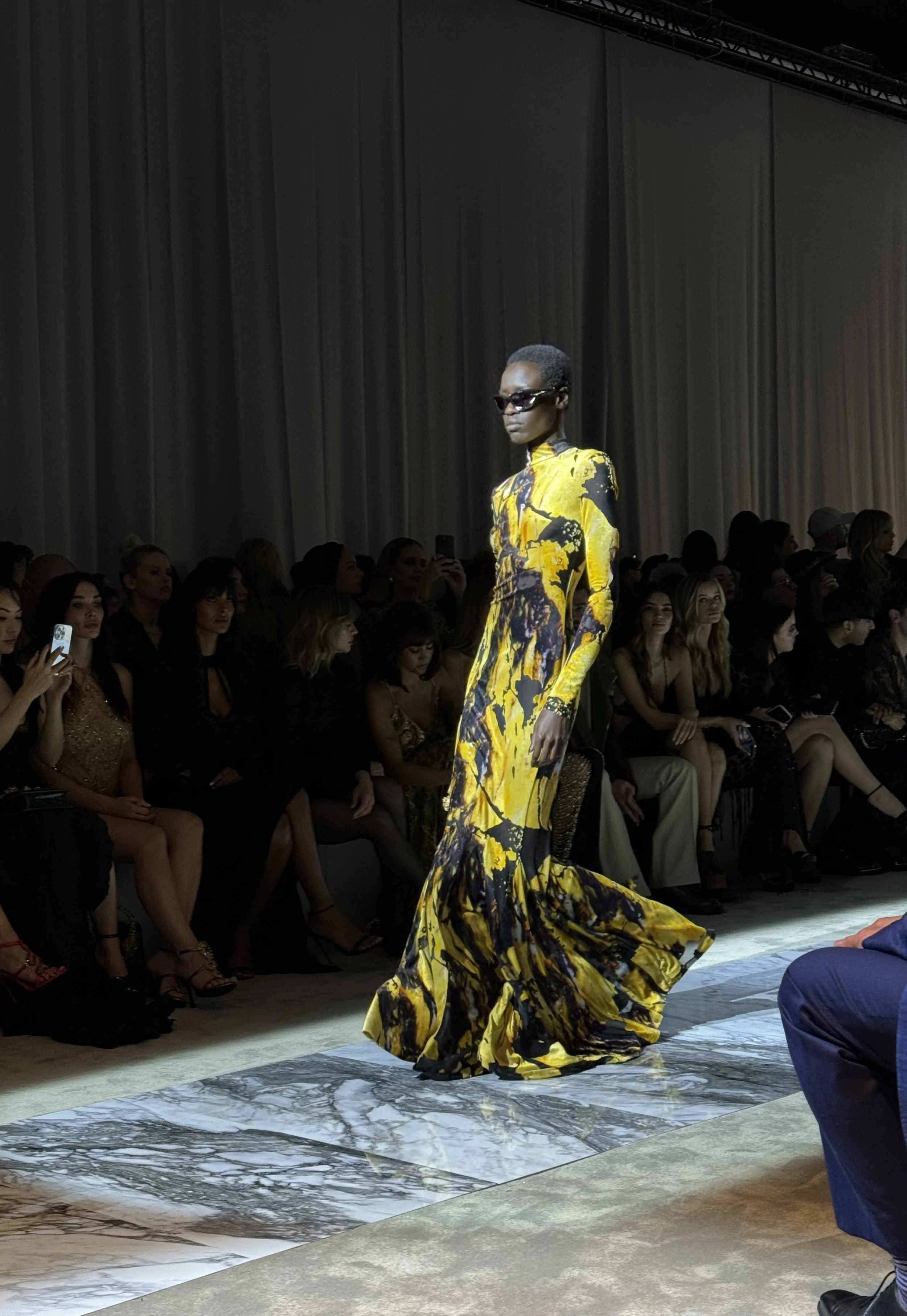 Roberto Cavalli: A Legacy of Passion and Audacity in Fashion - Avesso ...
