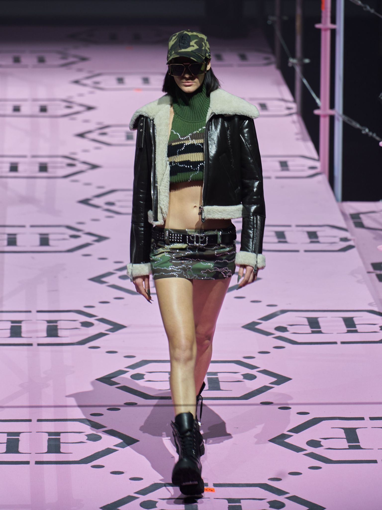 Philipp Plein's FW24 Runway Extravaganza - Avesso Magazine