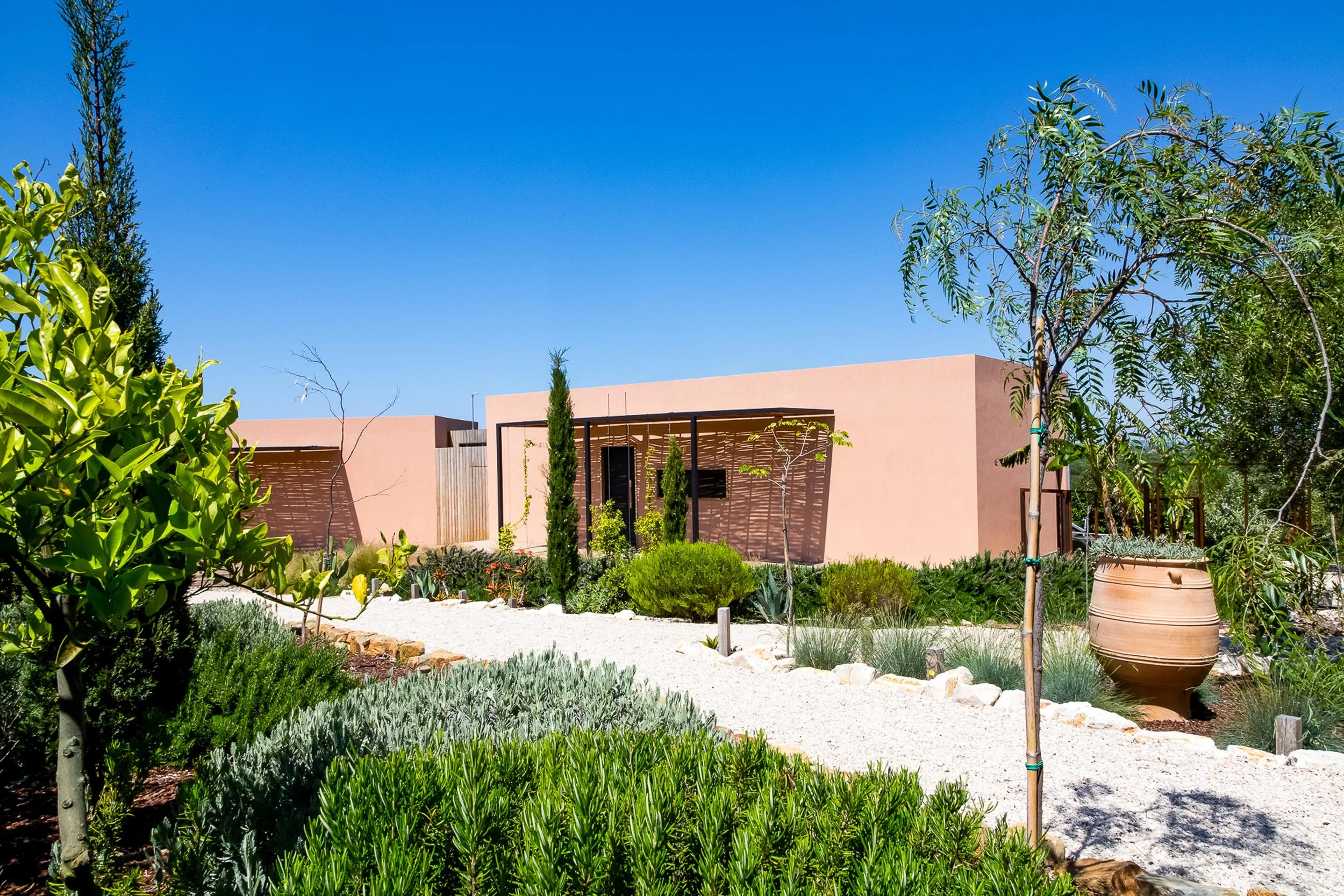 A Visual Journey - eftopia - a mindful retreat