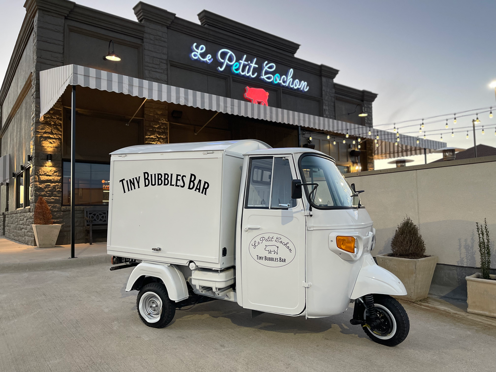 Tiny Bubbles Mobile Wine Bar — Napa Flats Catering