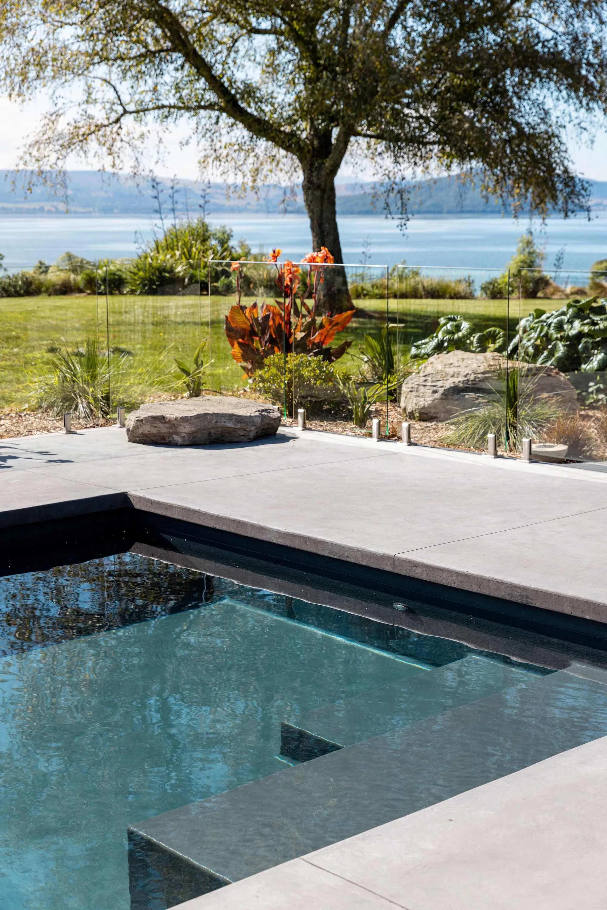 Meticulous Design Choices Make for an effortless Polish — Mayfair Pools ...