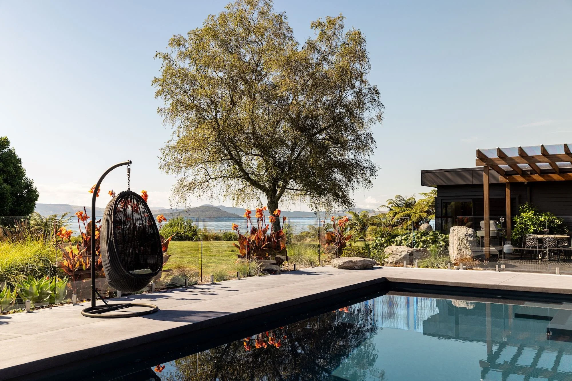 Meticulous Design Choices Make for an effortless Polish — Mayfair Pools ...