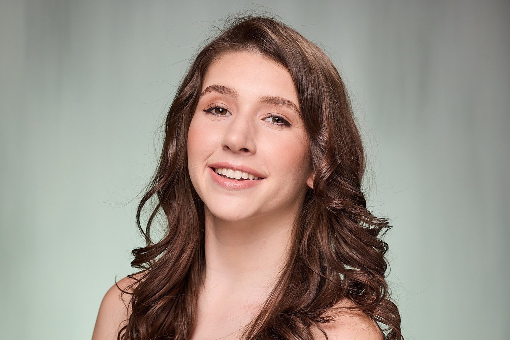 Grace Parker Voice Over