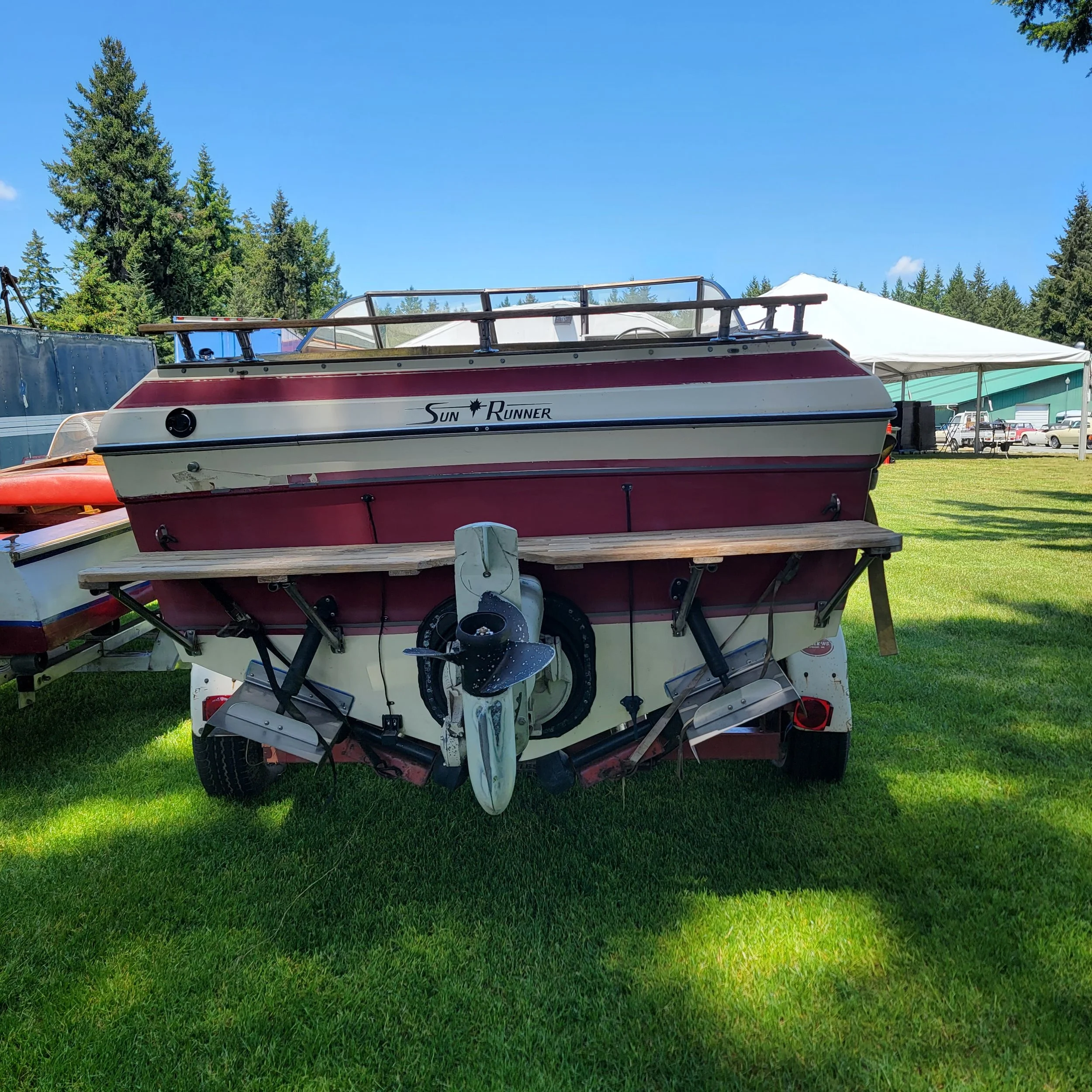 Lot Listing #305 1985 Sun Runner Boat & Trailer* NO RESERVE — Lucky ...