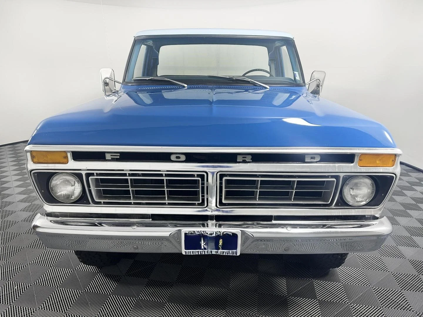 #540 - 1977 Ford F-150 Custom 4X4 — Lucky Collector Car Auctions