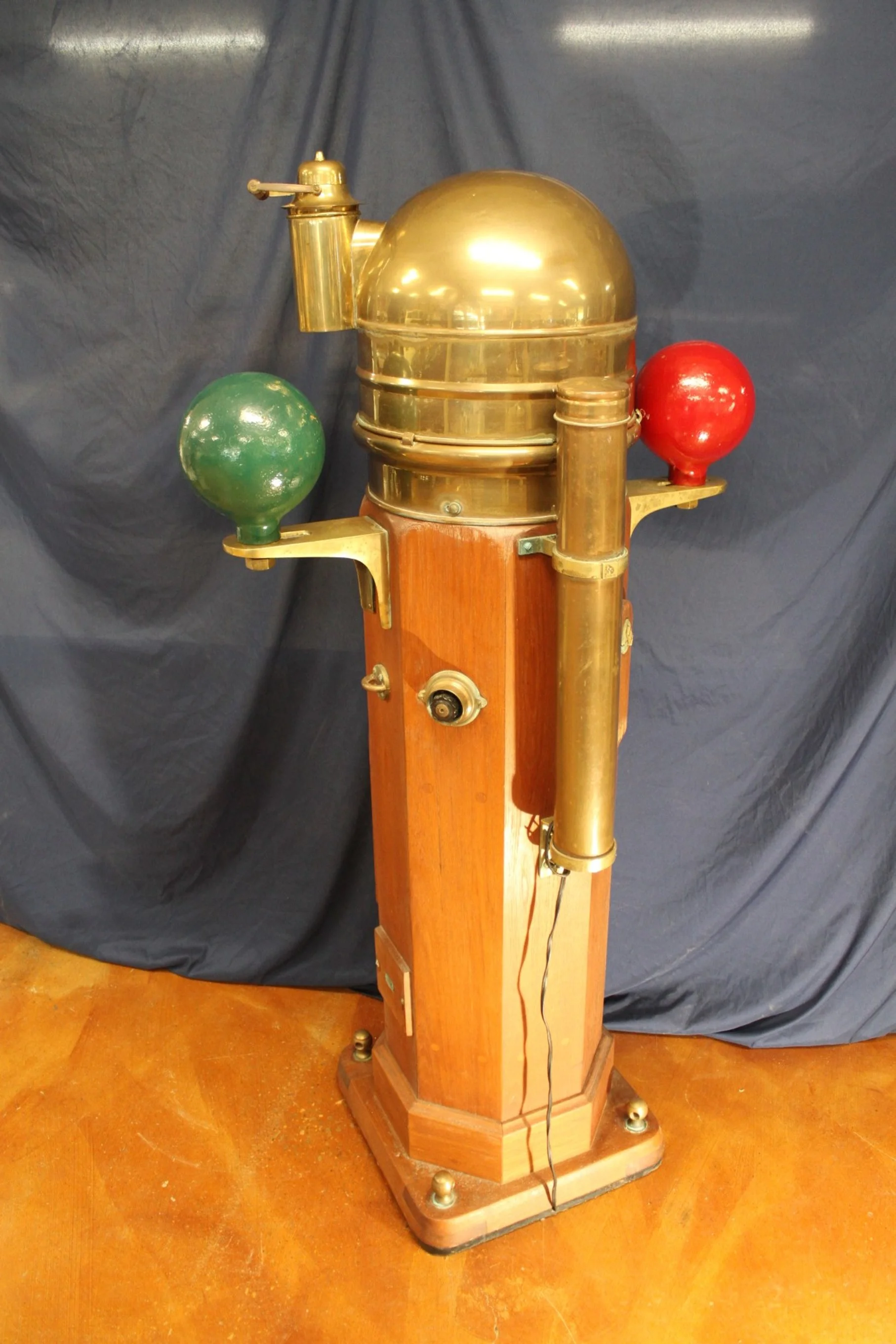 #084 W. Ludolph Ship Binnacle — Lucky Collector Car Auctions