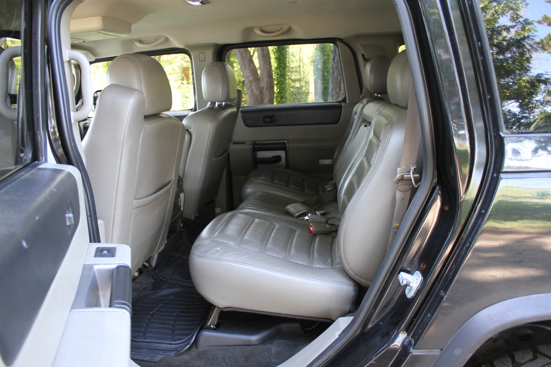 #164 2003 Hummer H2 — Lucky Collector Car Auctions