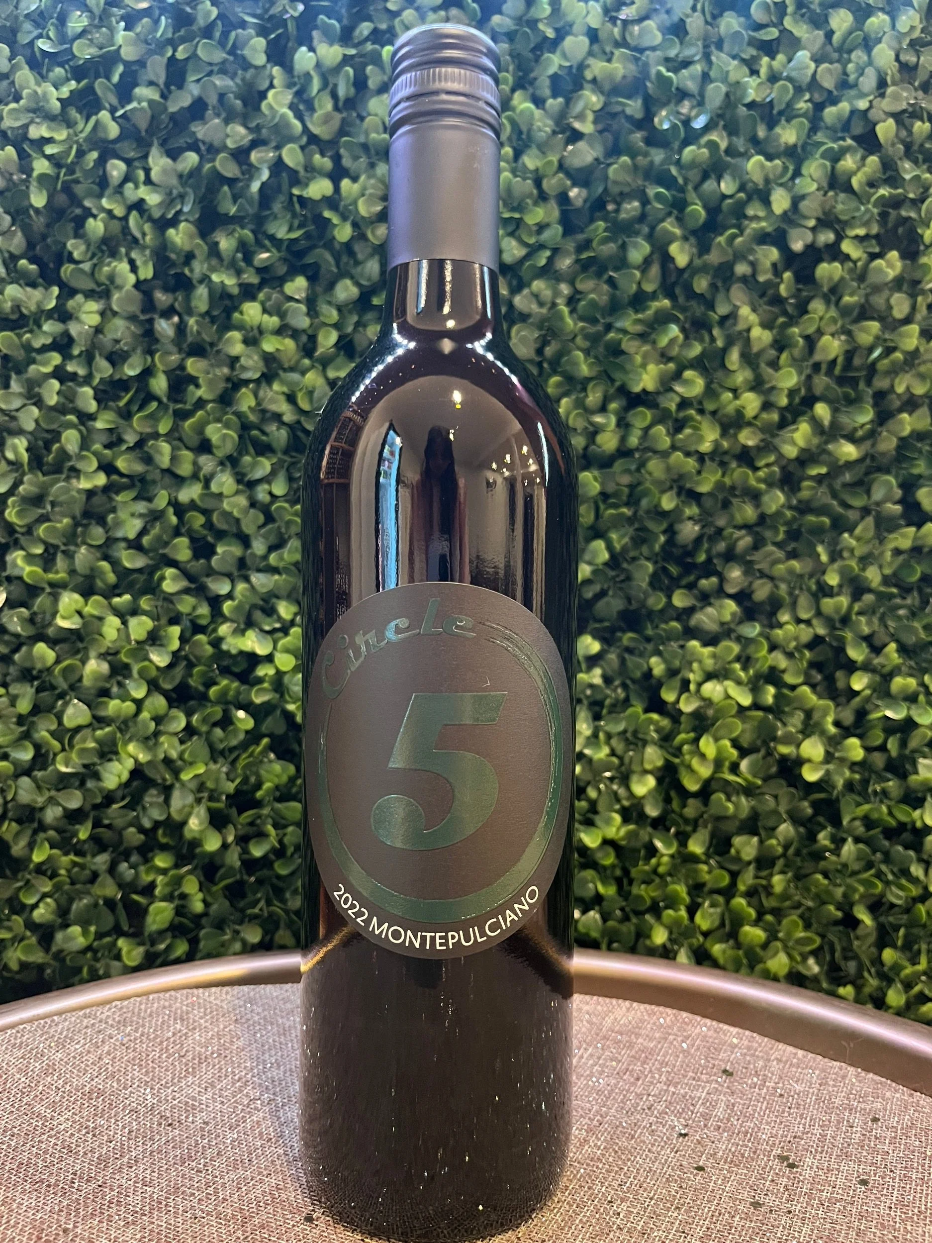 Menu & Wines — CIRCLE 5