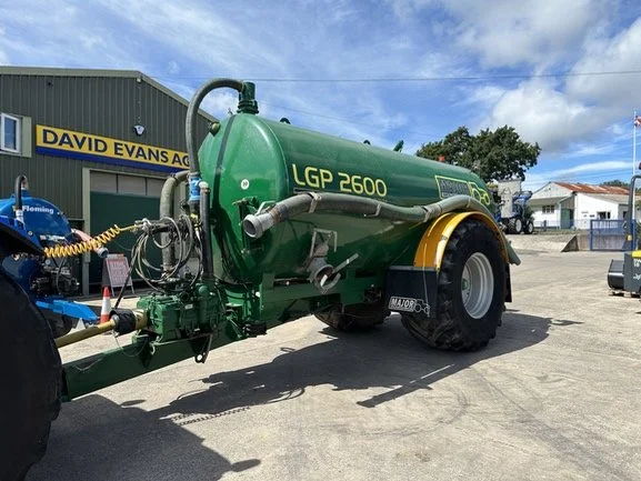 Trusted partner with Major farming and agricultural equipment ...