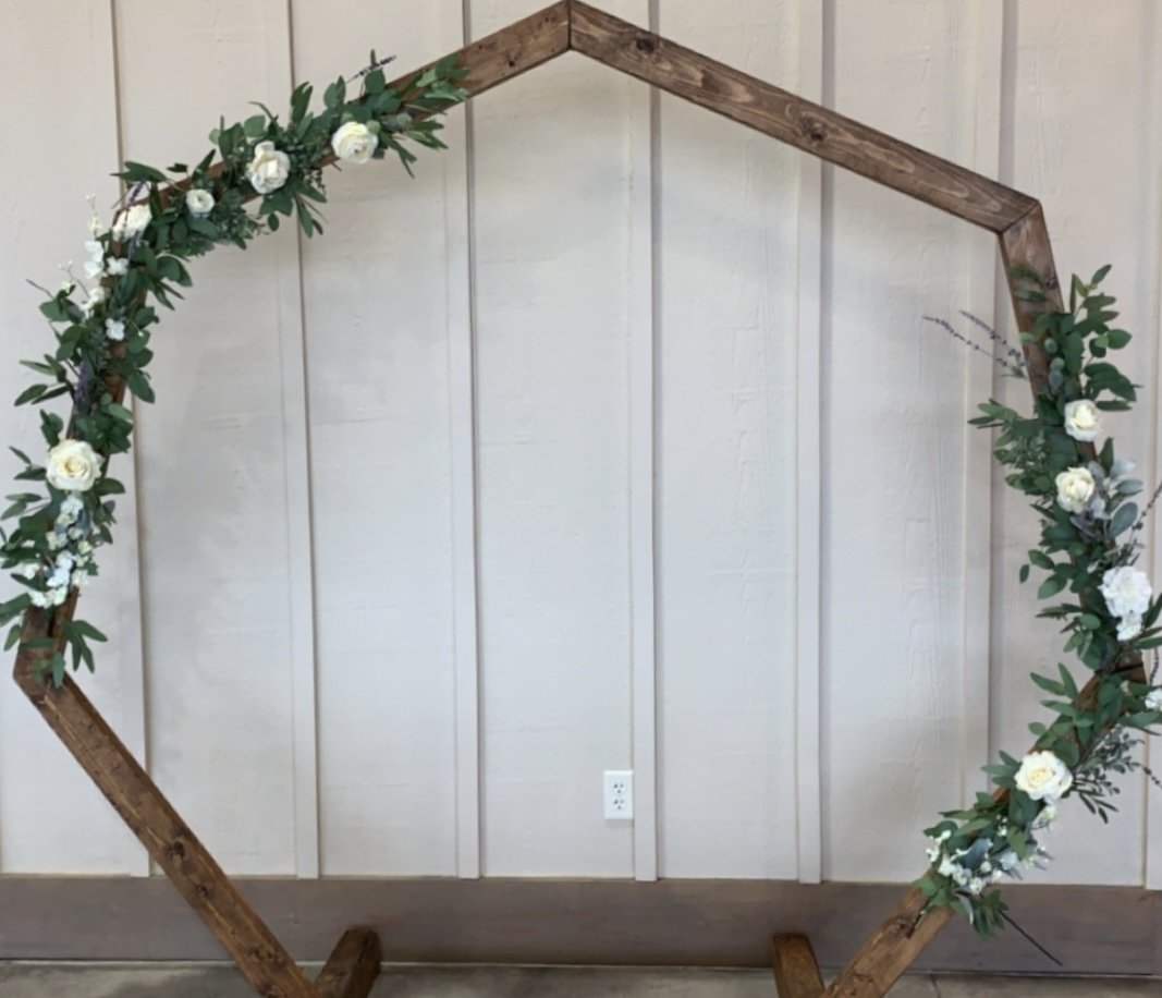 Heptagon Wooden Arch | Ocoee Crest