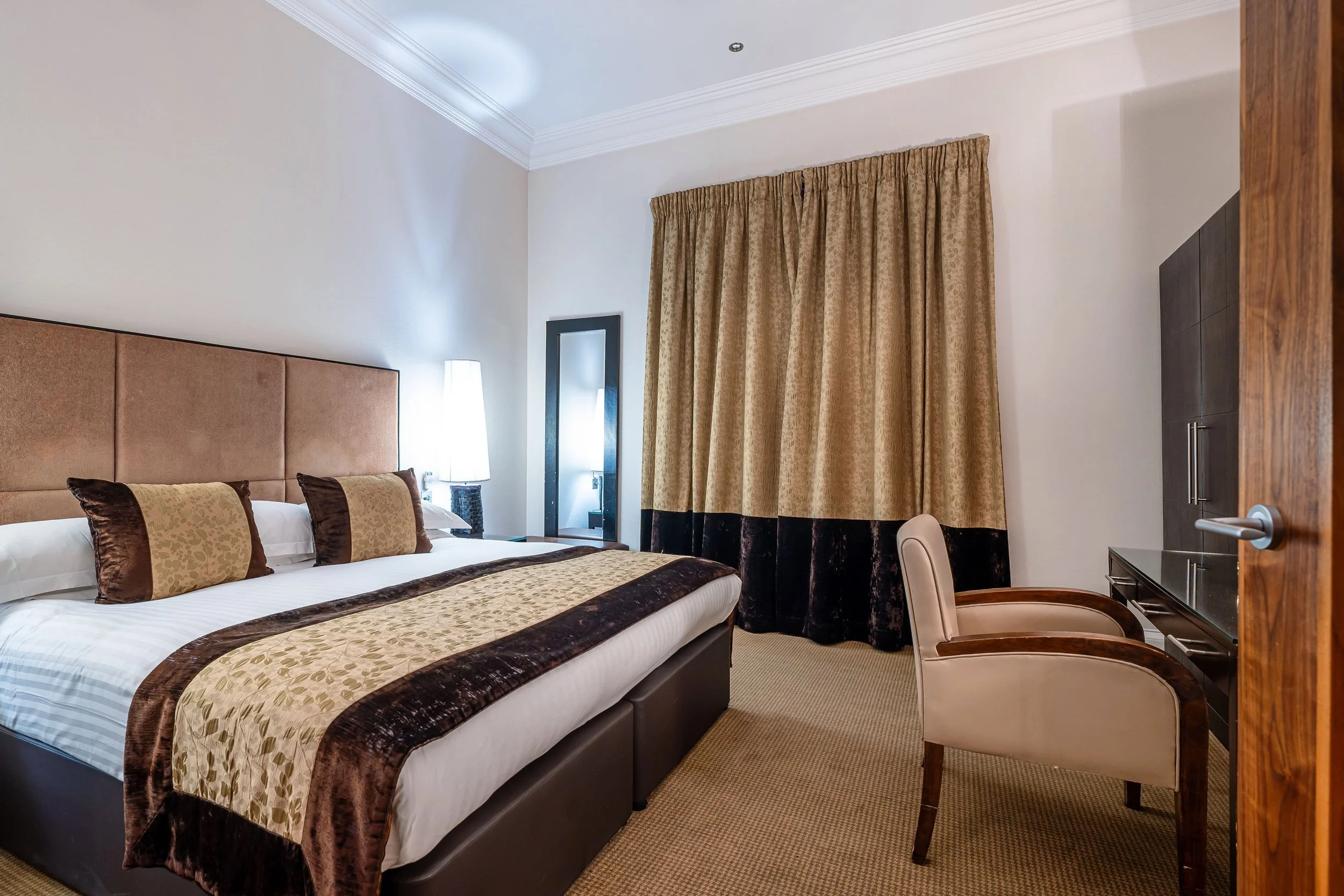 Boutique Hotel Rooms in Inverness | Rocpool Reserve