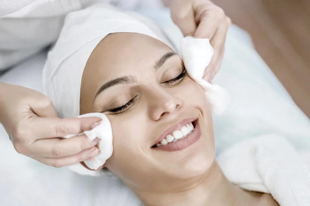 Korean Glow Skin Facial — RENYOU BODYFACE®