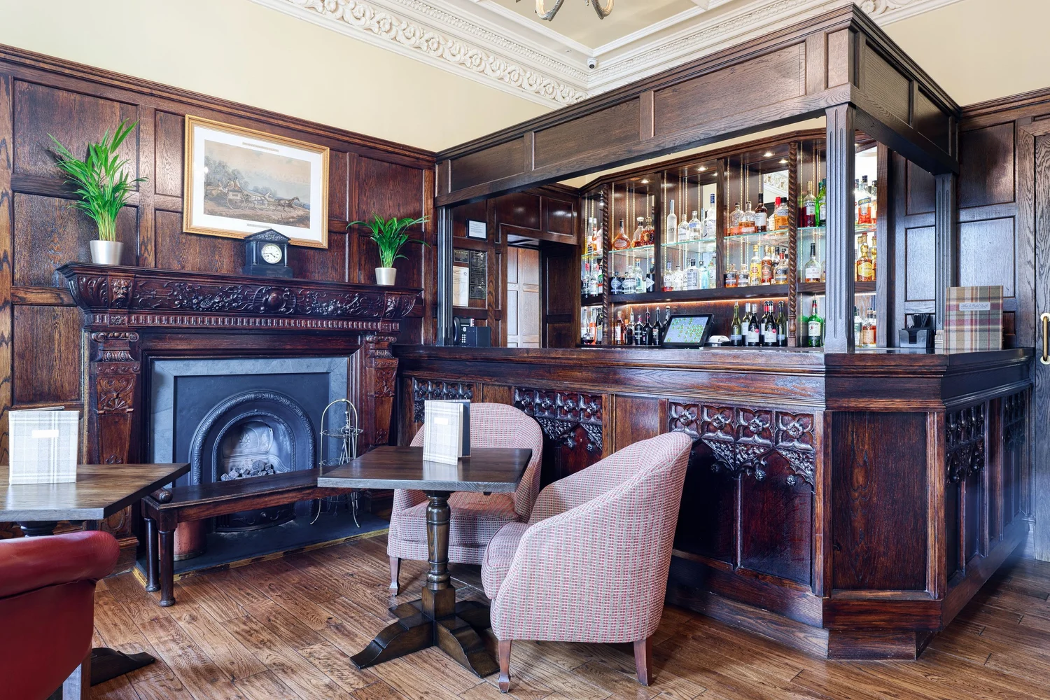 The Castle Gallery | Crossbasket Castle Hotel, Scotland