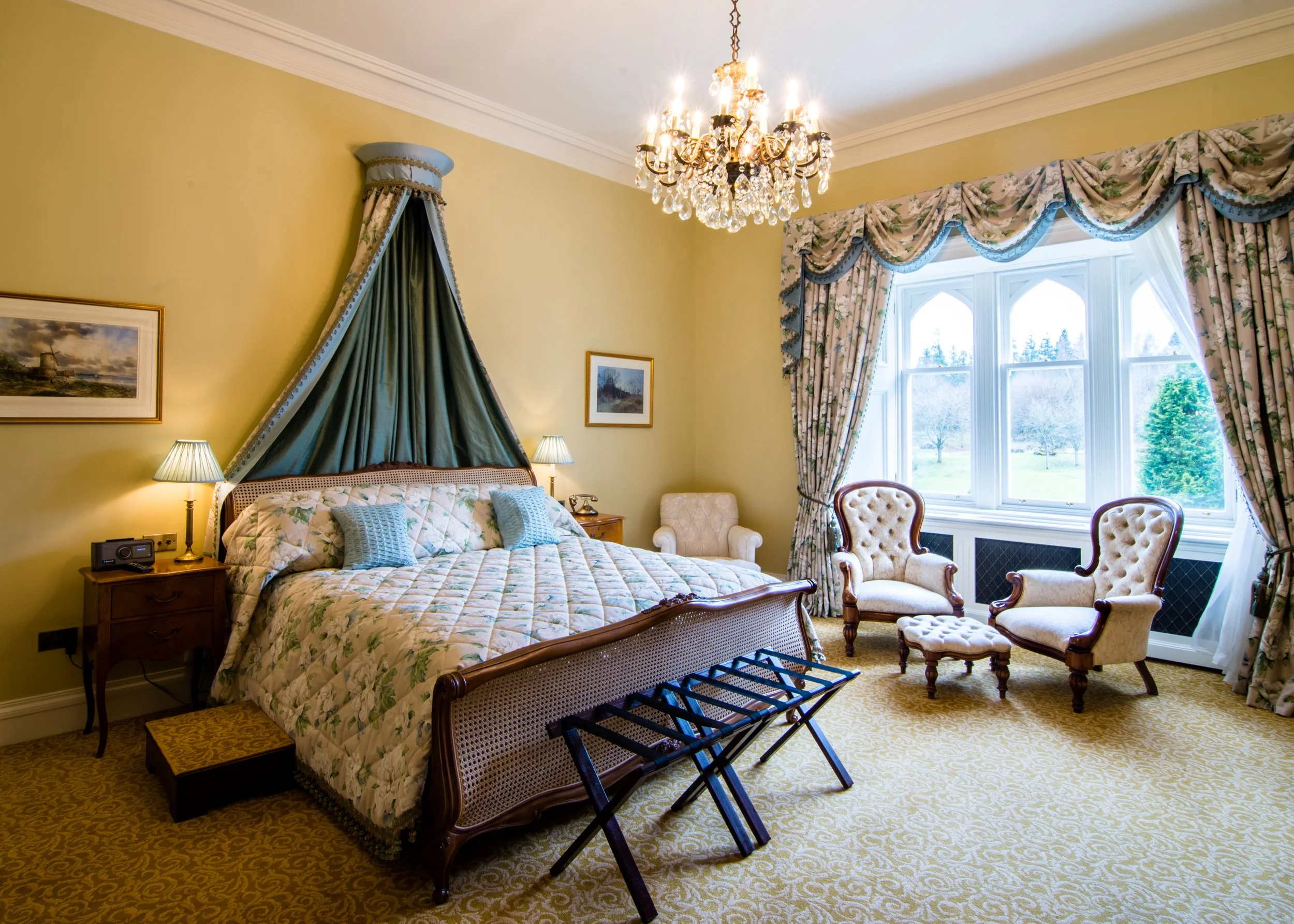 Luxury Castle Hotel Near Glasgow | Crossbasket Castle