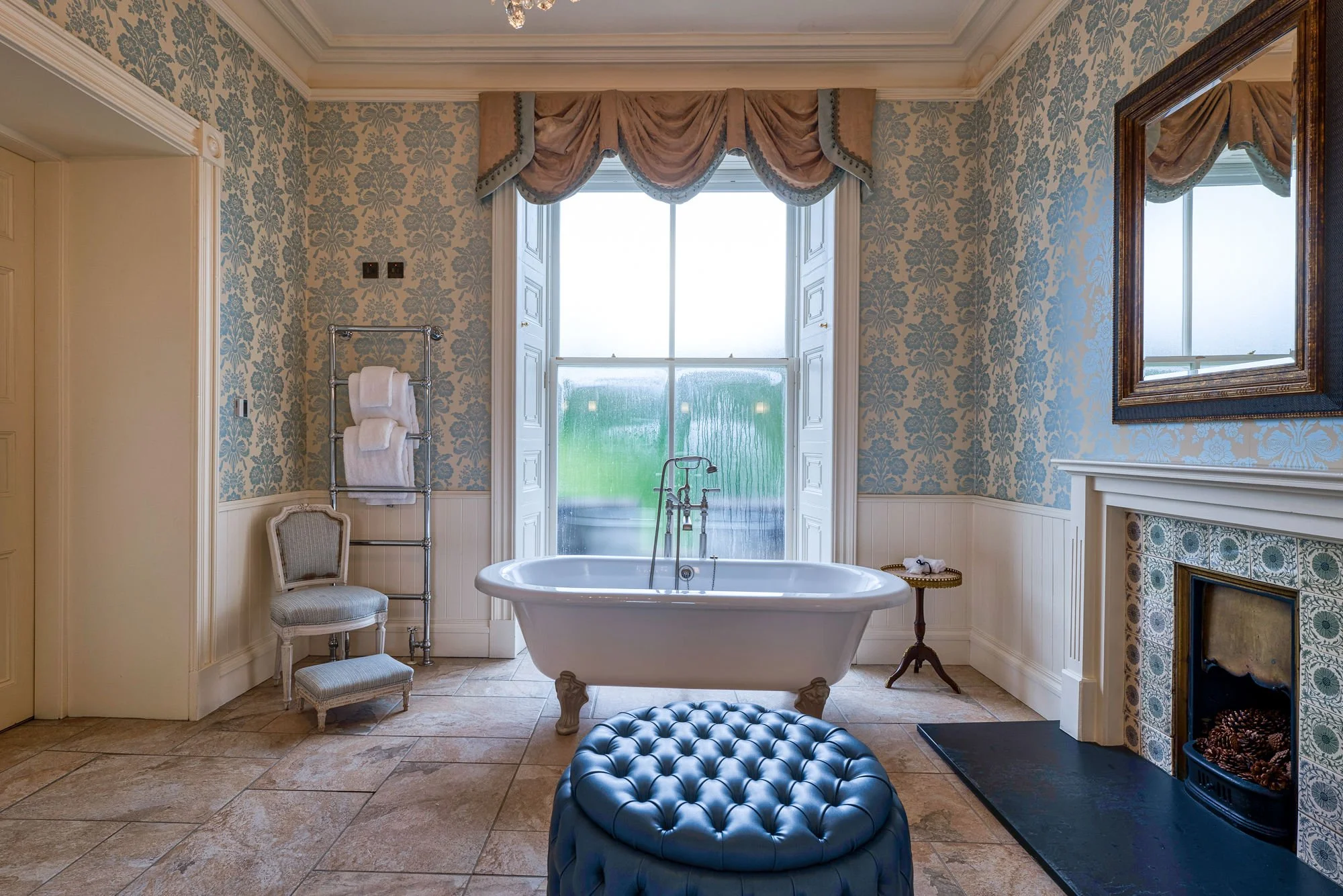 Luxury Hotel Rooms in East Kilbride | Crossbasket Castle