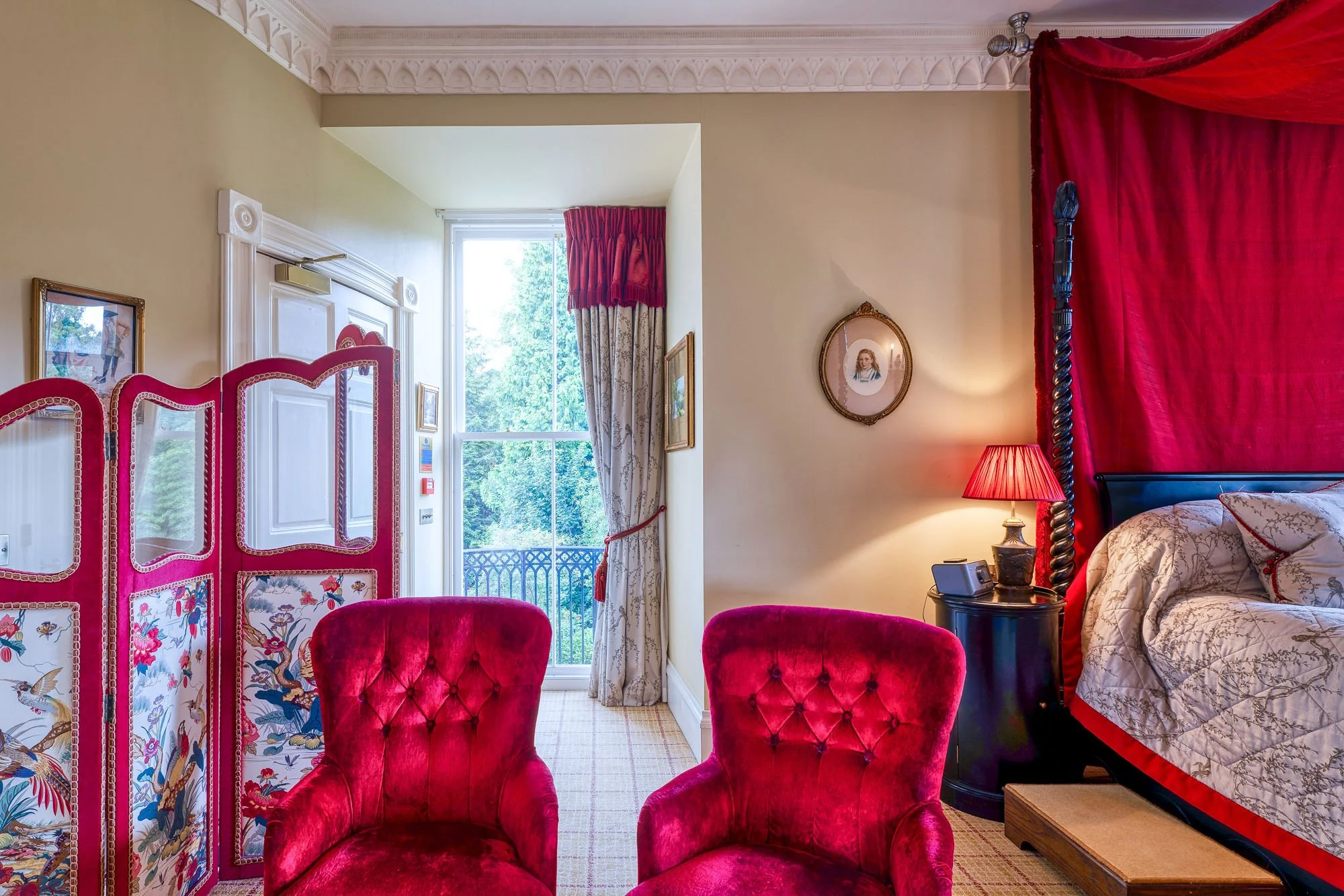 Luxury Romantic Hotel Suite in Scotland | Crossbasket Castle