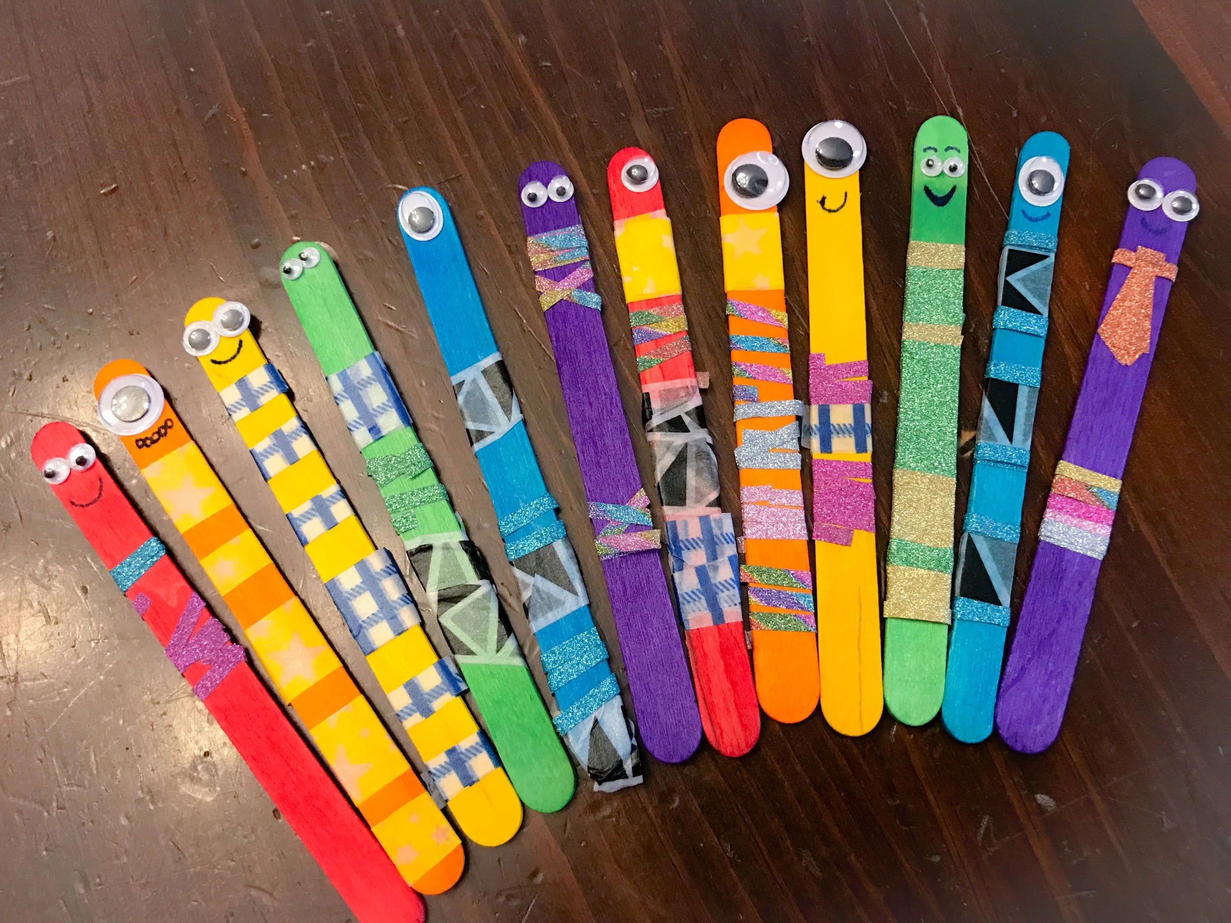 Make Your Own Popsicle Stick Bookmarks — The Nerdy Gnome