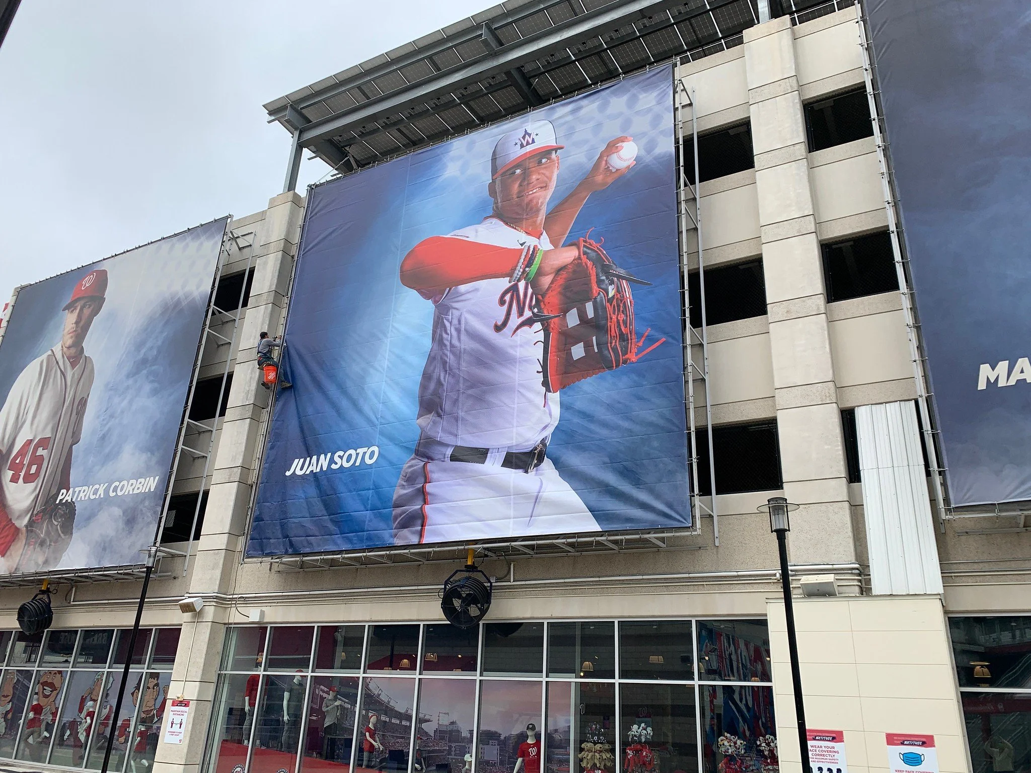 Large Format — CSI