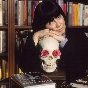 The 10 Best-Selling Women Authors of All-Time — Maude's Book Club