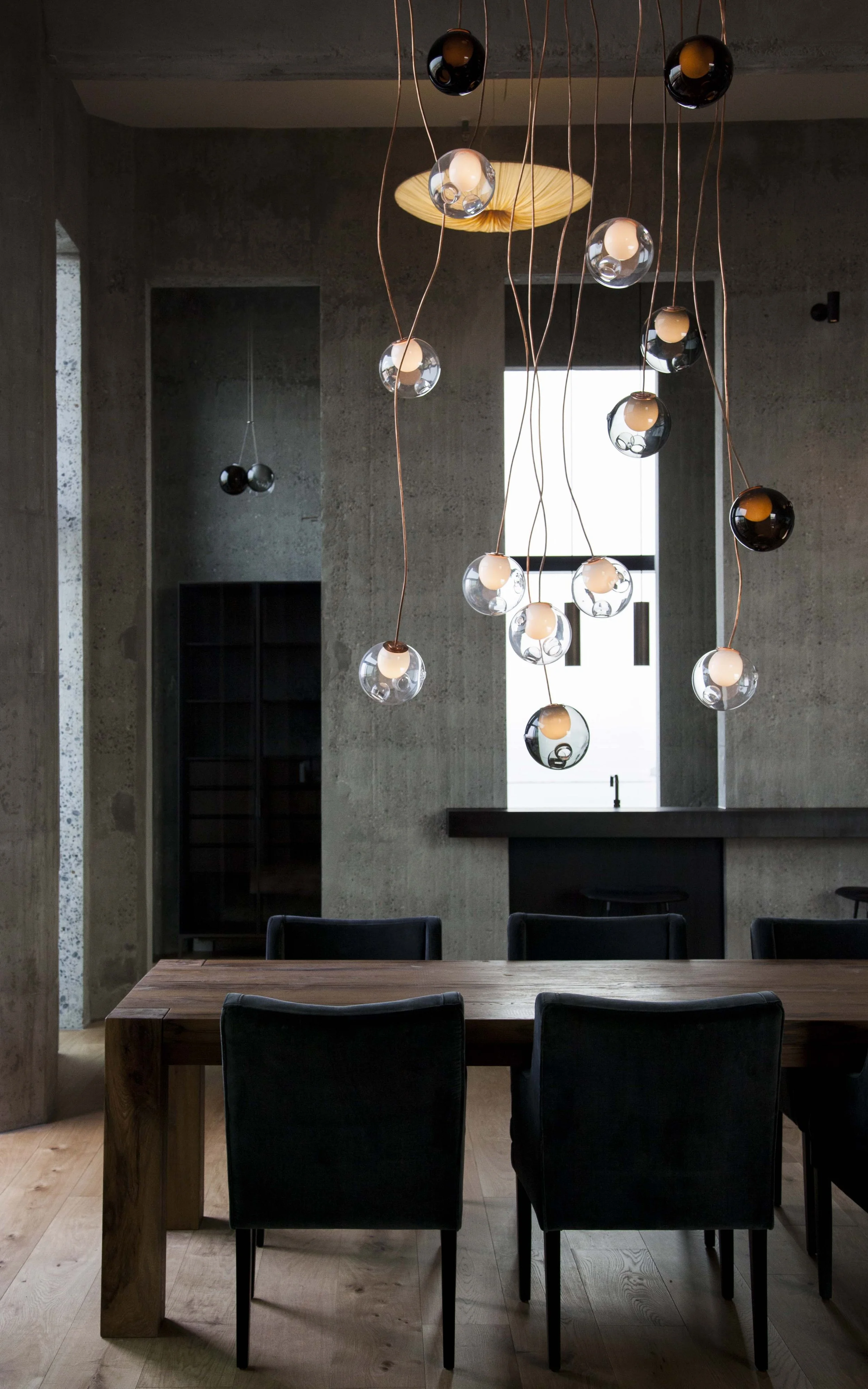 Eksklusive arkitektoniske løsninger indenfor belysning og inventar