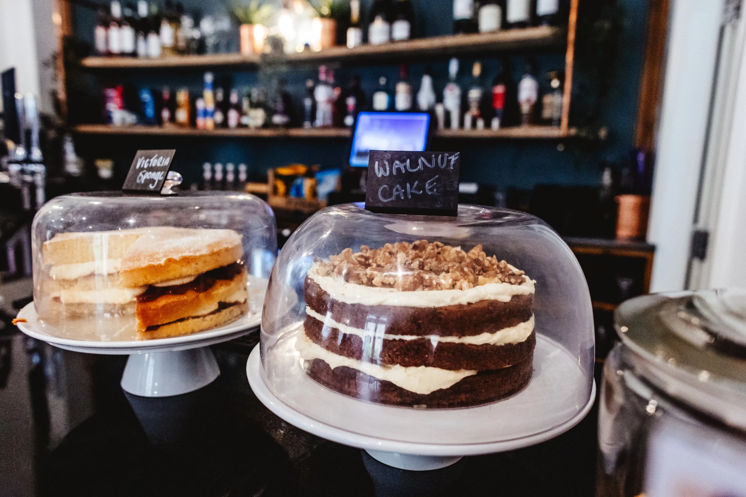 The Courtyard Bistro | Lite Bites and Afternoon Tea | Cave Castle Hotel