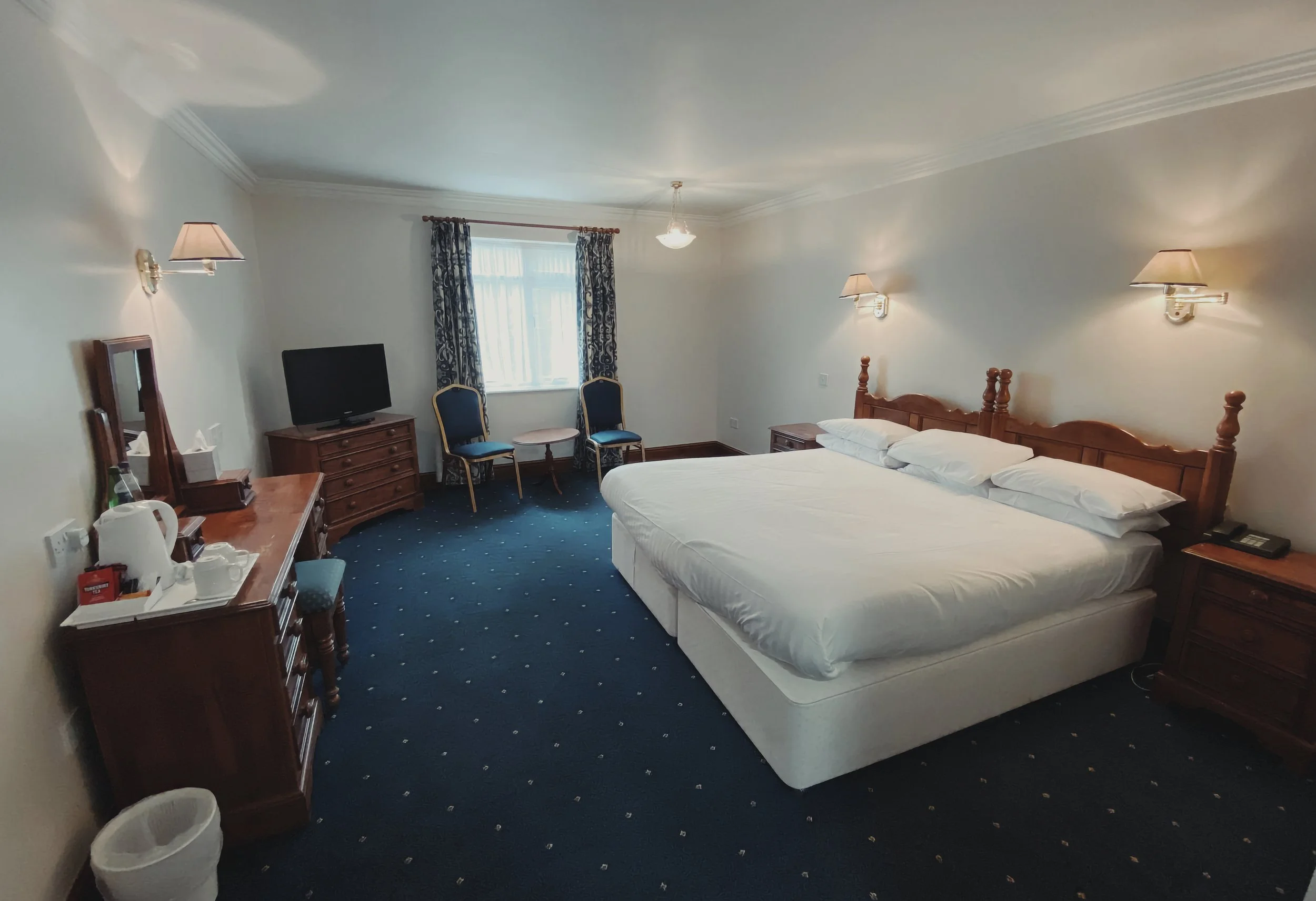 Rooms — Cave Castle Hotel