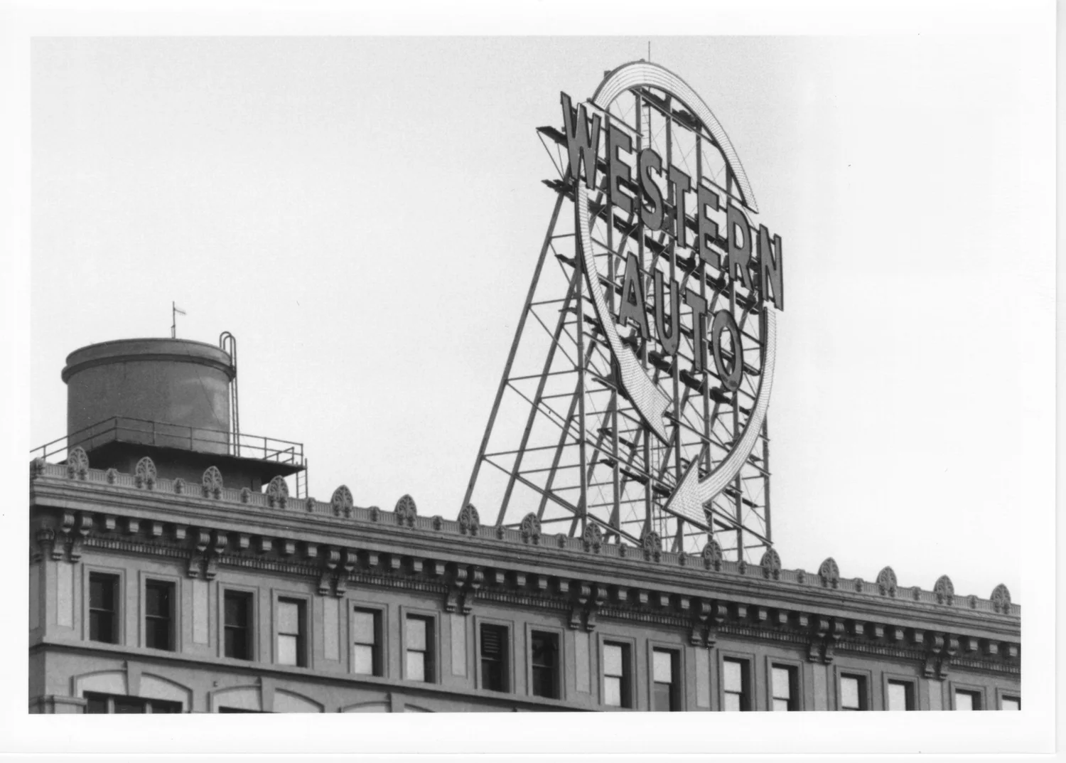The Story of The Western Auto Sign — KC Yesterday
