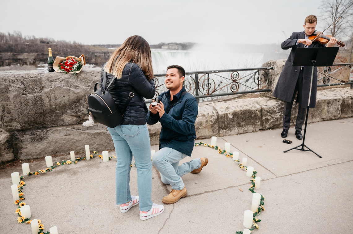 Services — Liam Calhoun - Violinist