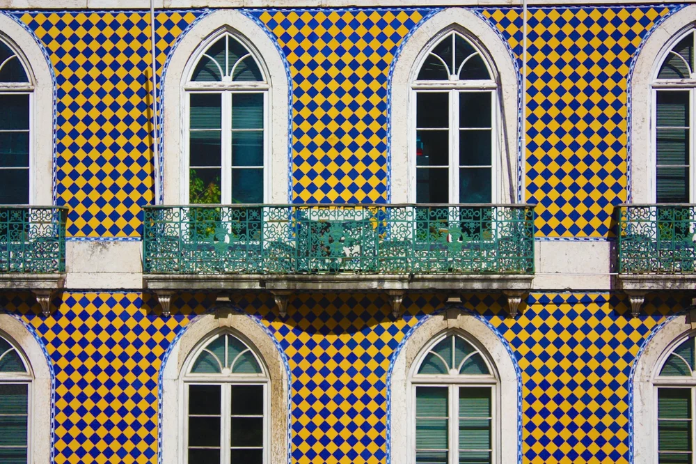 Portuguese Tiles: The Ultimate Guide to their History, Significance ...