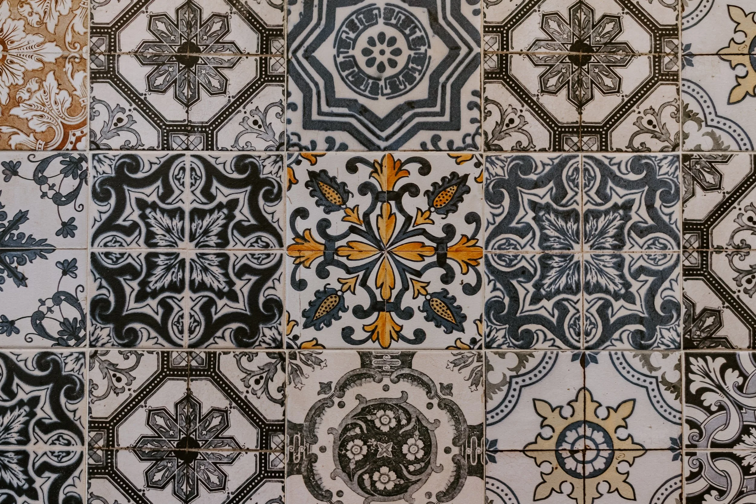 Portuguese Tiles: The Ultimate Guide to their History, Significance ...