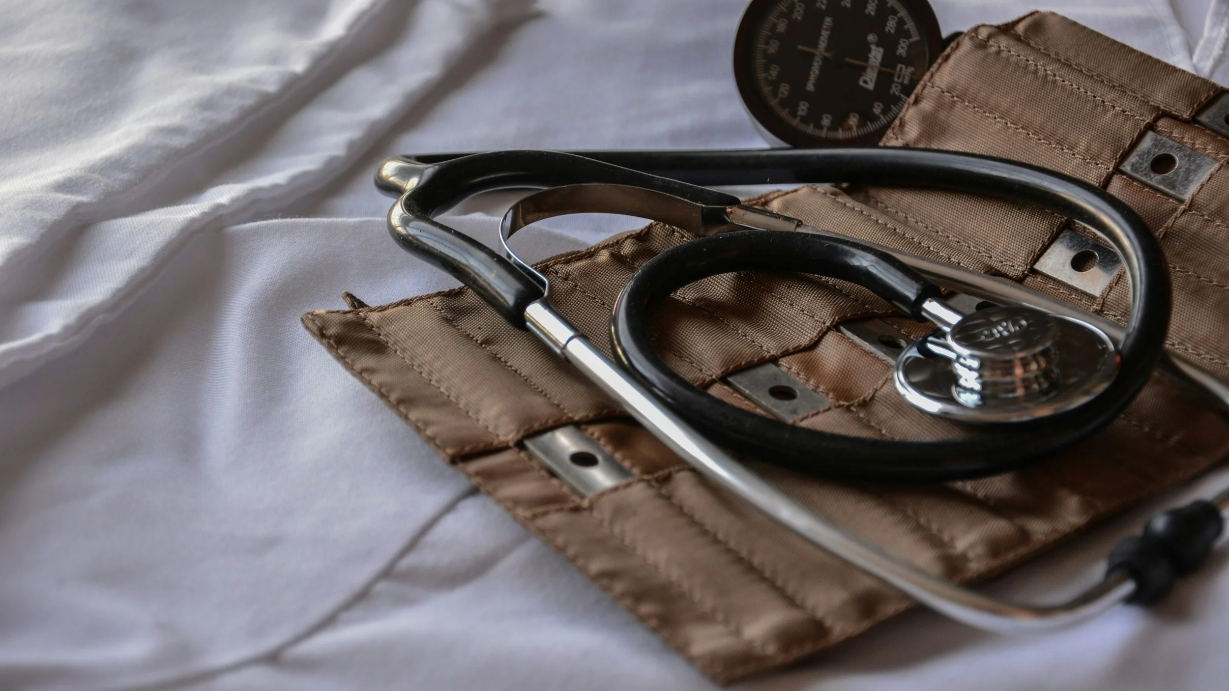 A Comprehensive Guide to Healthcare in Portugal for Expats