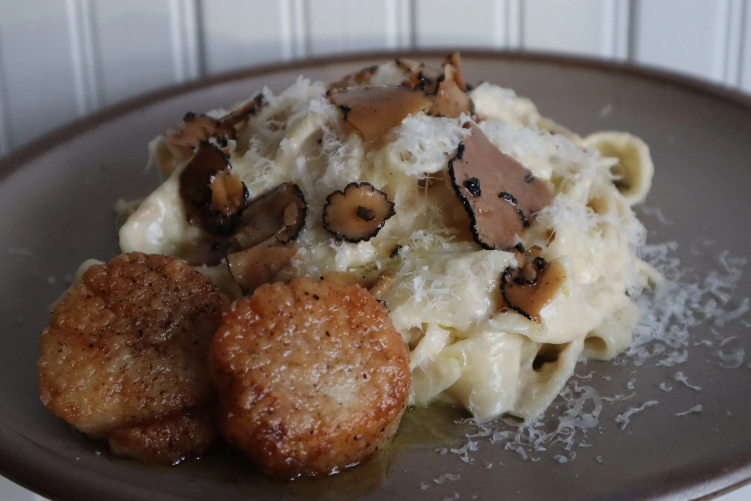 Truffled Pappardelle Alfredo with Seared Scallops Recipe — Amelia is ...
